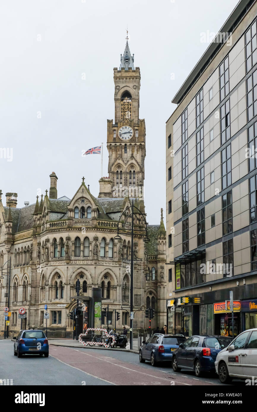 Bradford metropolitan council building hi-res stock photography and ...
