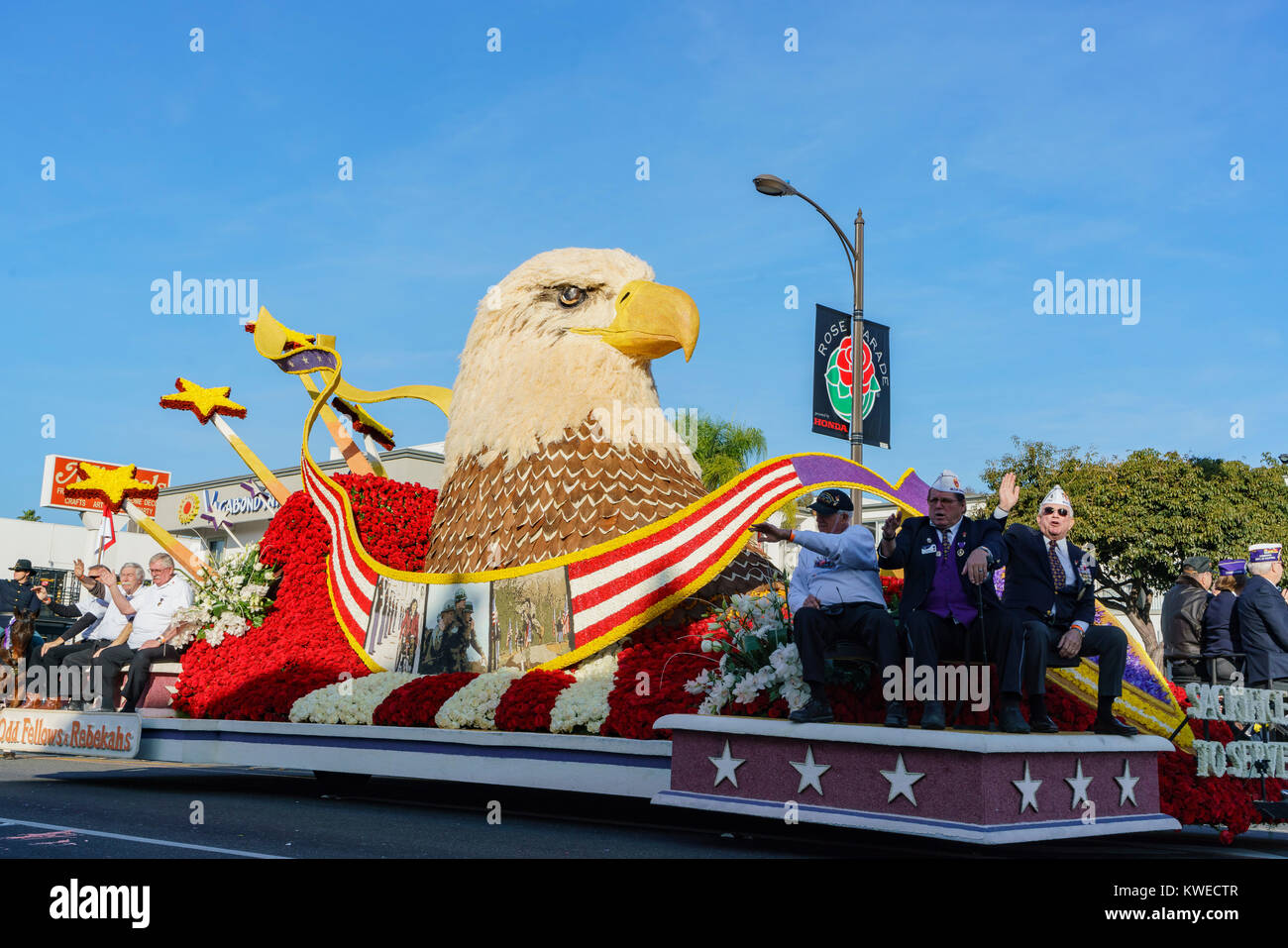 Parade float eagle hi-res stock photography and images - Alamy