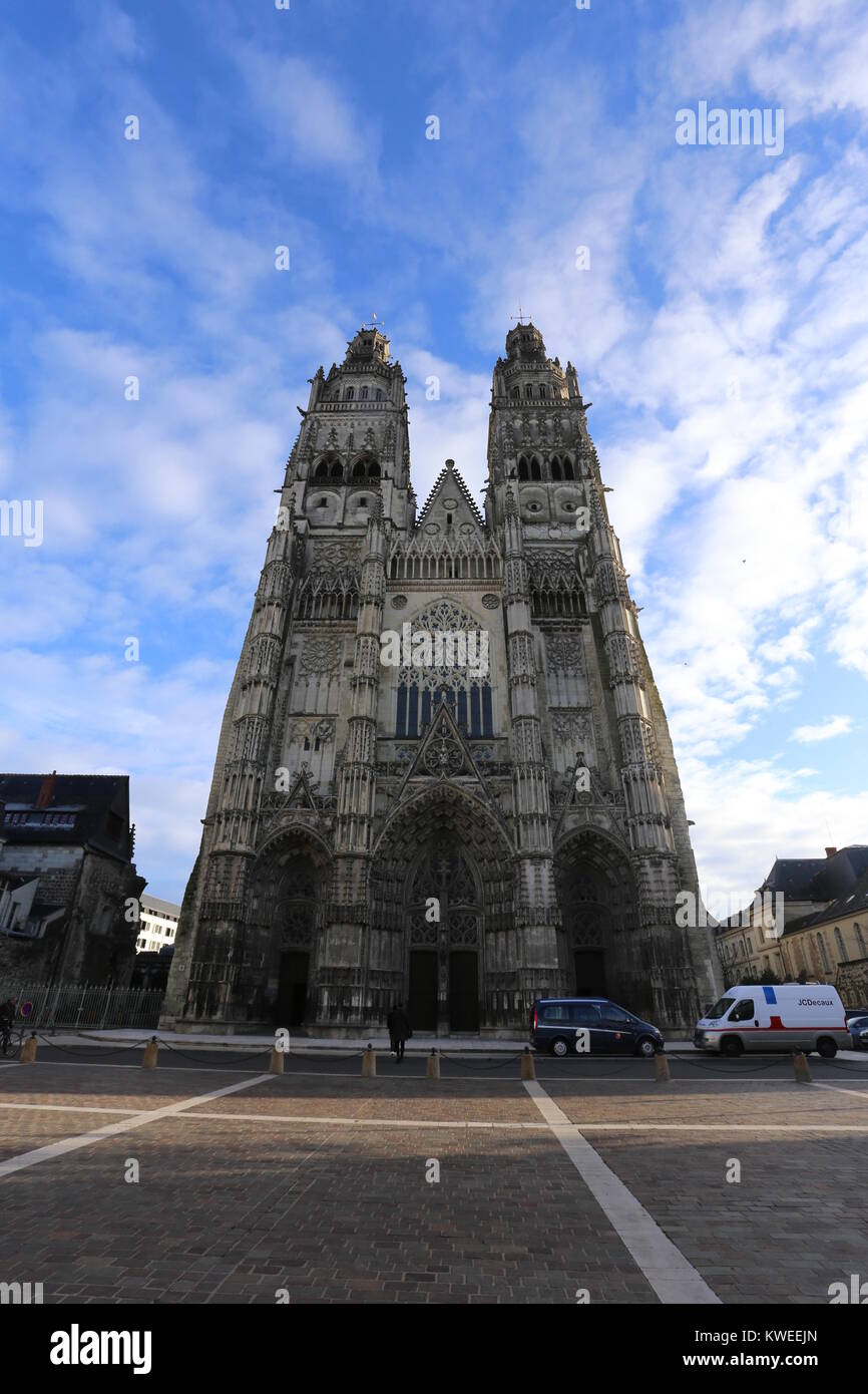 St gatiens cathedral hi-res stock photography and images - Alamy