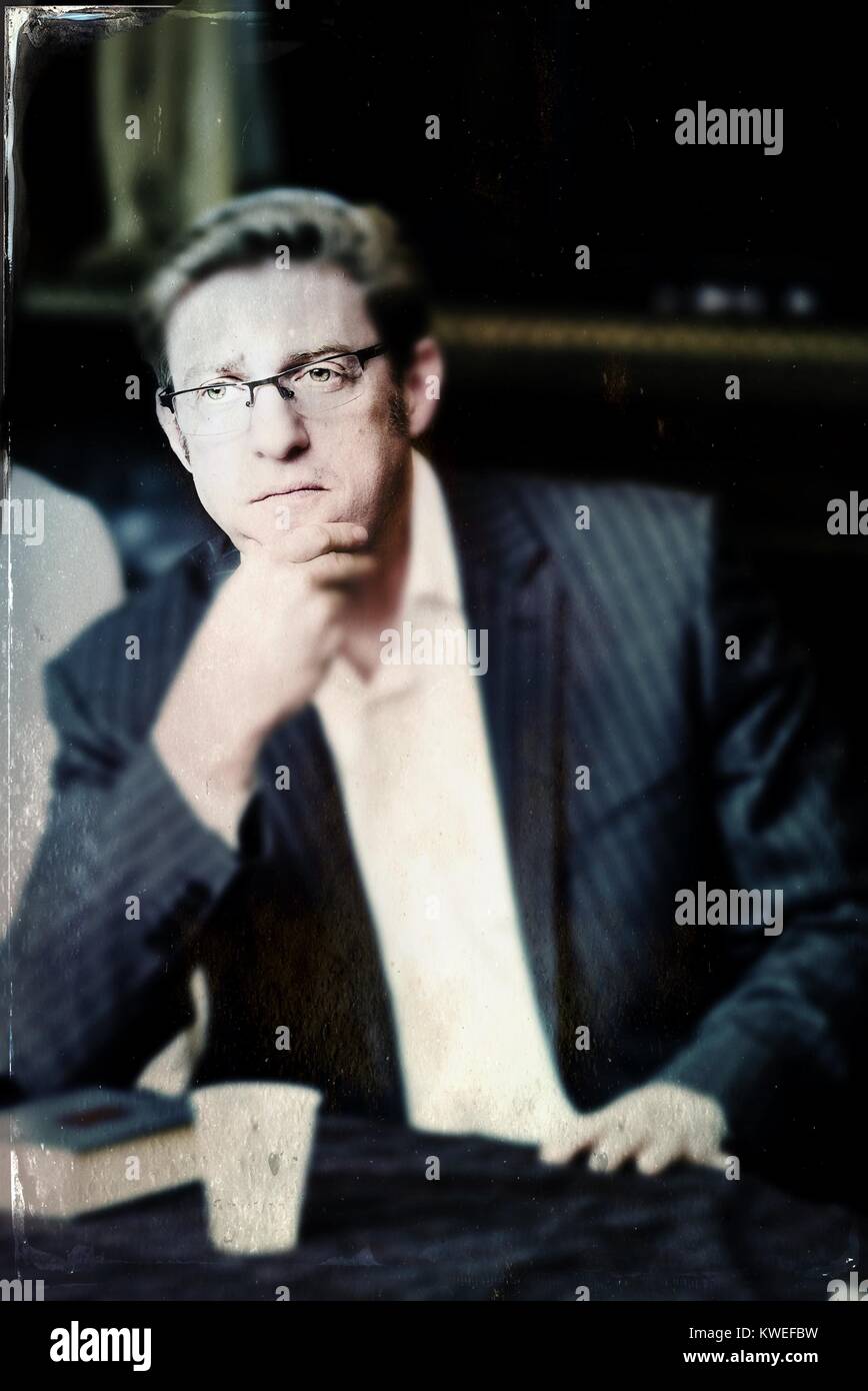 Rabbi Mark Wildes from the Manhattan Jewish Experience organization ...