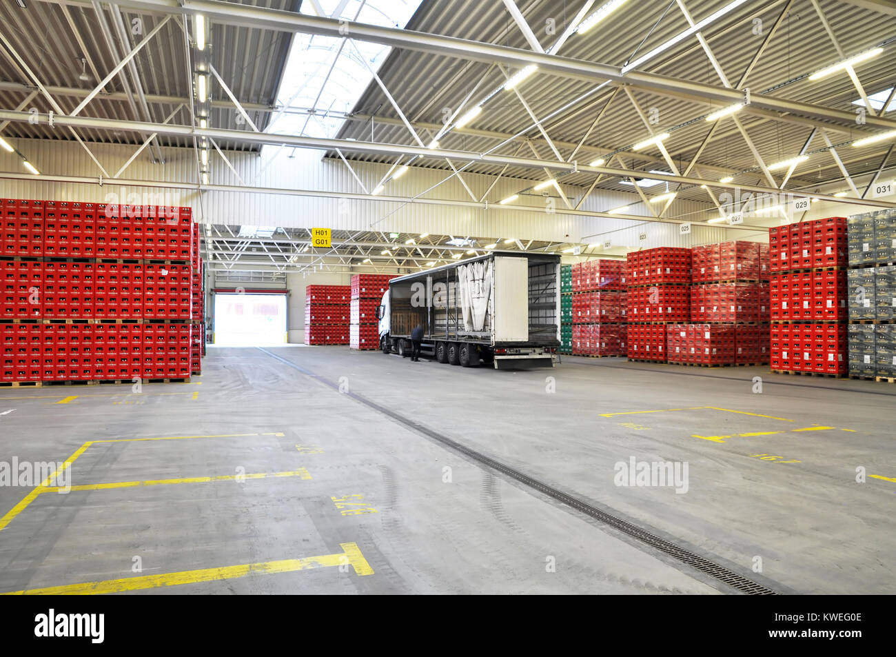 Store Delivery Dock Stock Photos & Store Delivery Dock Stock Images - Alamy