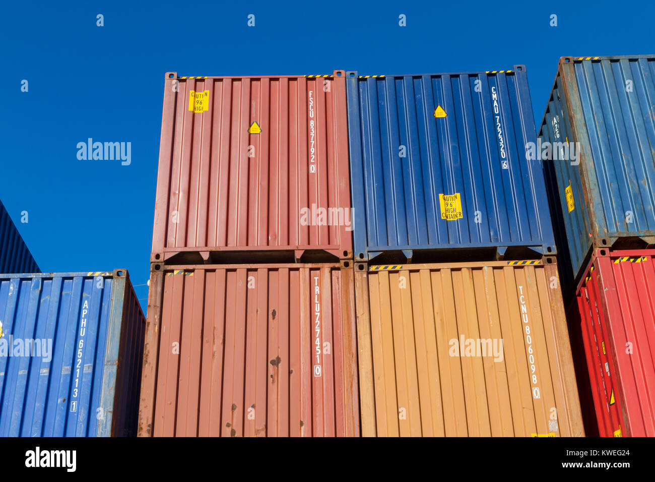 Pile of shipping containers hi-res stock photography and images - Alamy