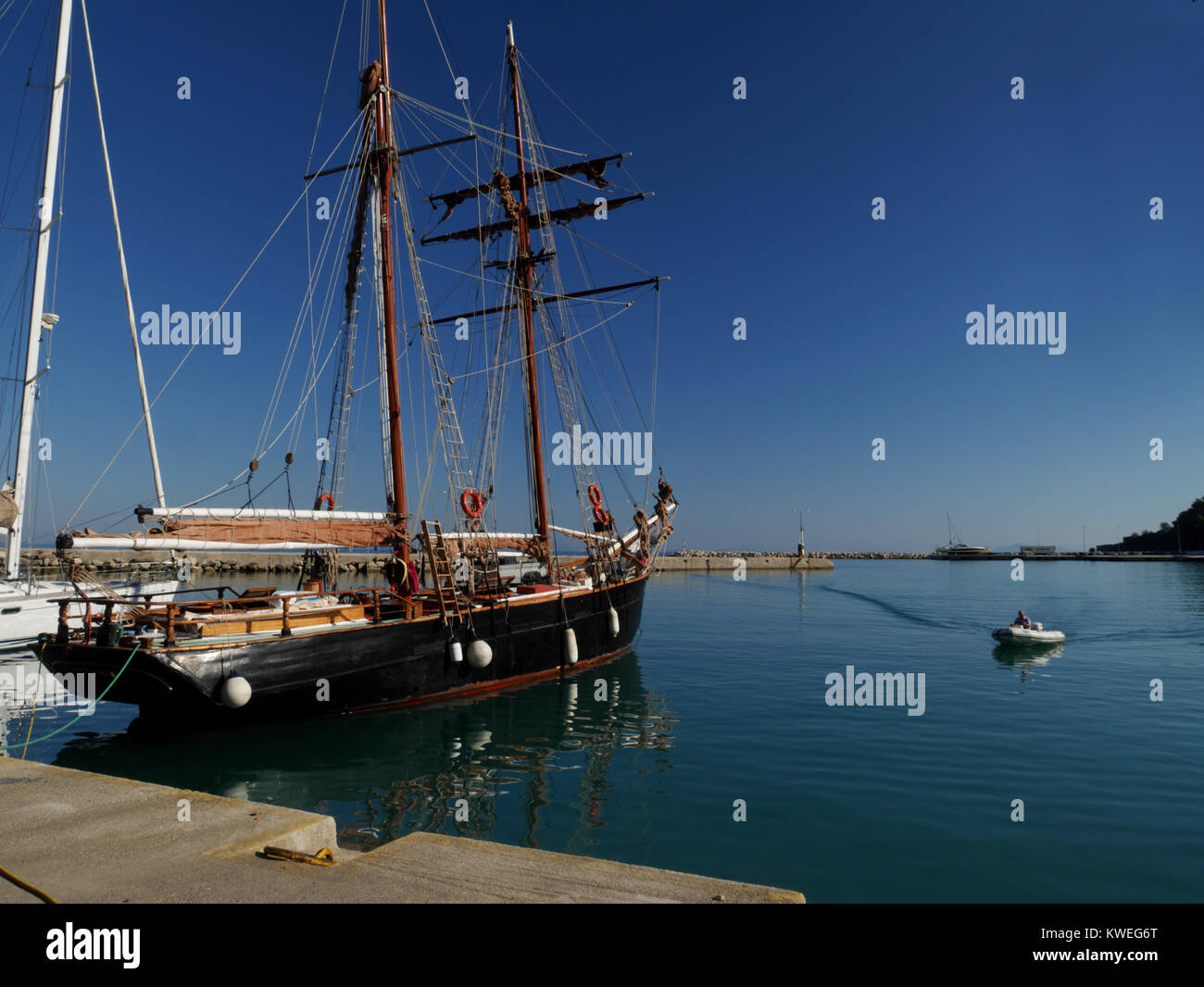 Topsail schooner hi-res stock photography and images - Alamy