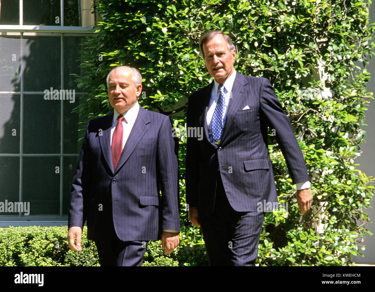 Car us president george bush hi-res stock photography and images - Alamy