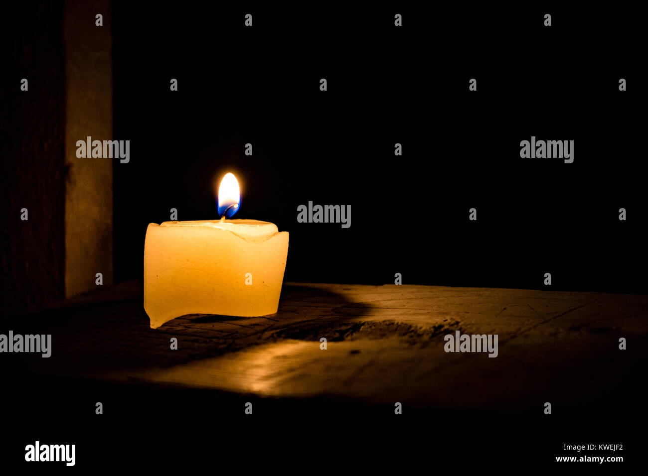 Candle night outside hi-res stock photography and images - Alamy