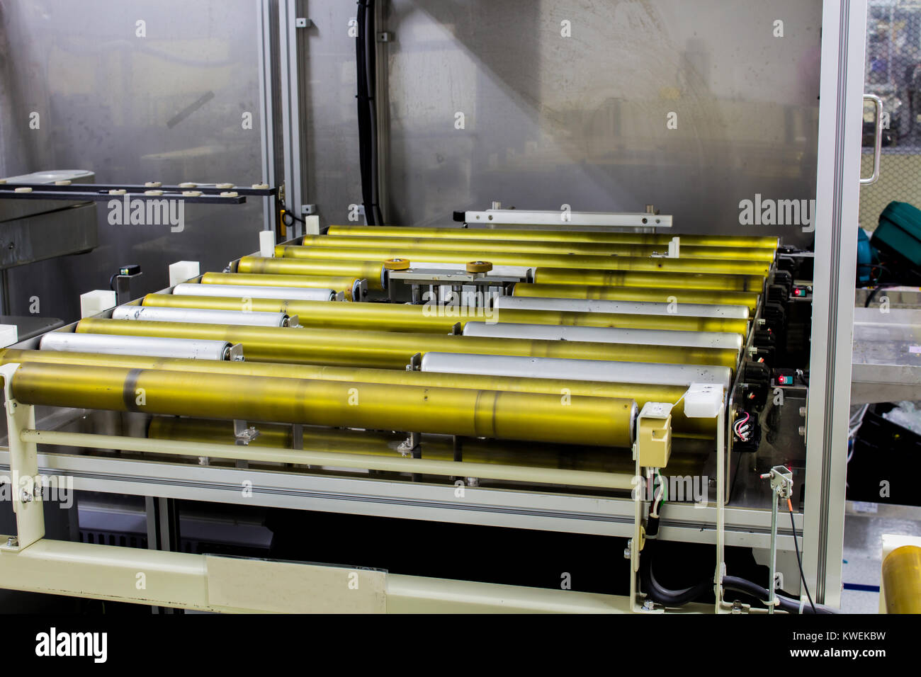 Conveyor belt manufacturing hi-res stock photography and images - Alamy