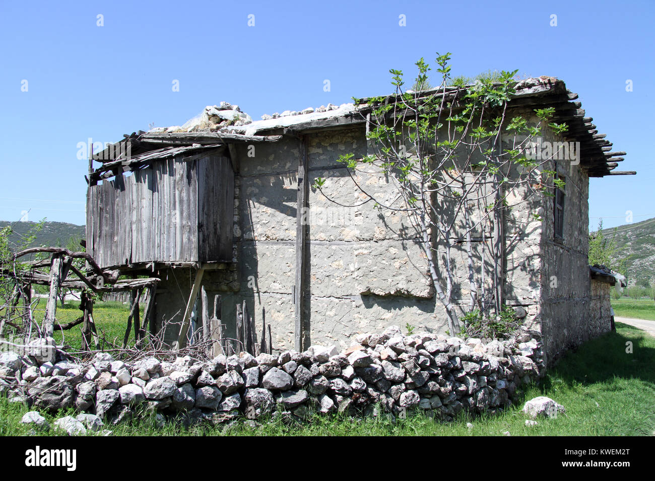 Old stone house in Bezirgan, Turkey Stock Photo - Alamy
