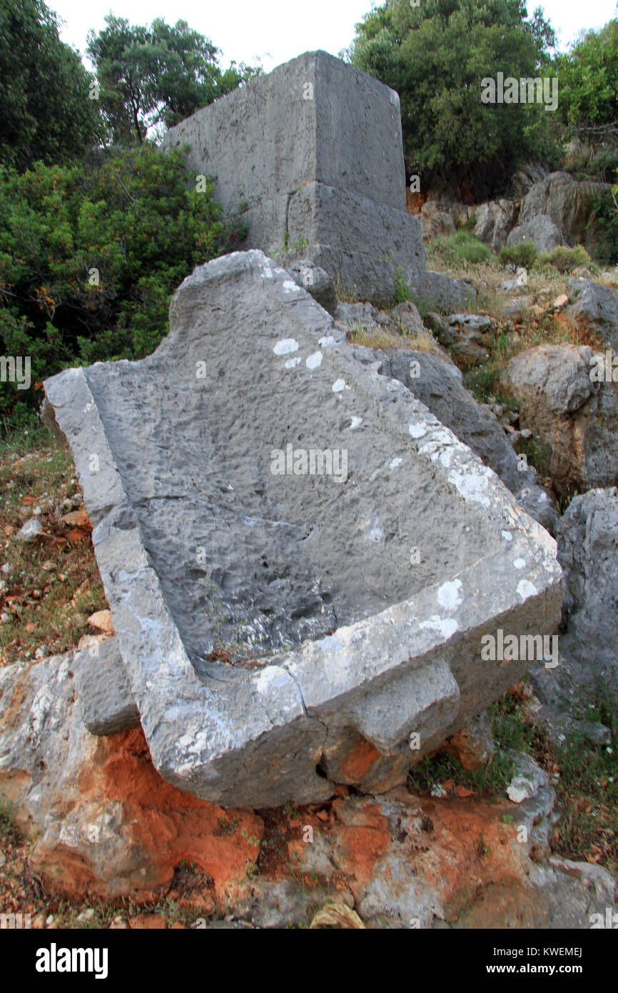 Open sarcophagus hi-res stock photography and images - Alamy