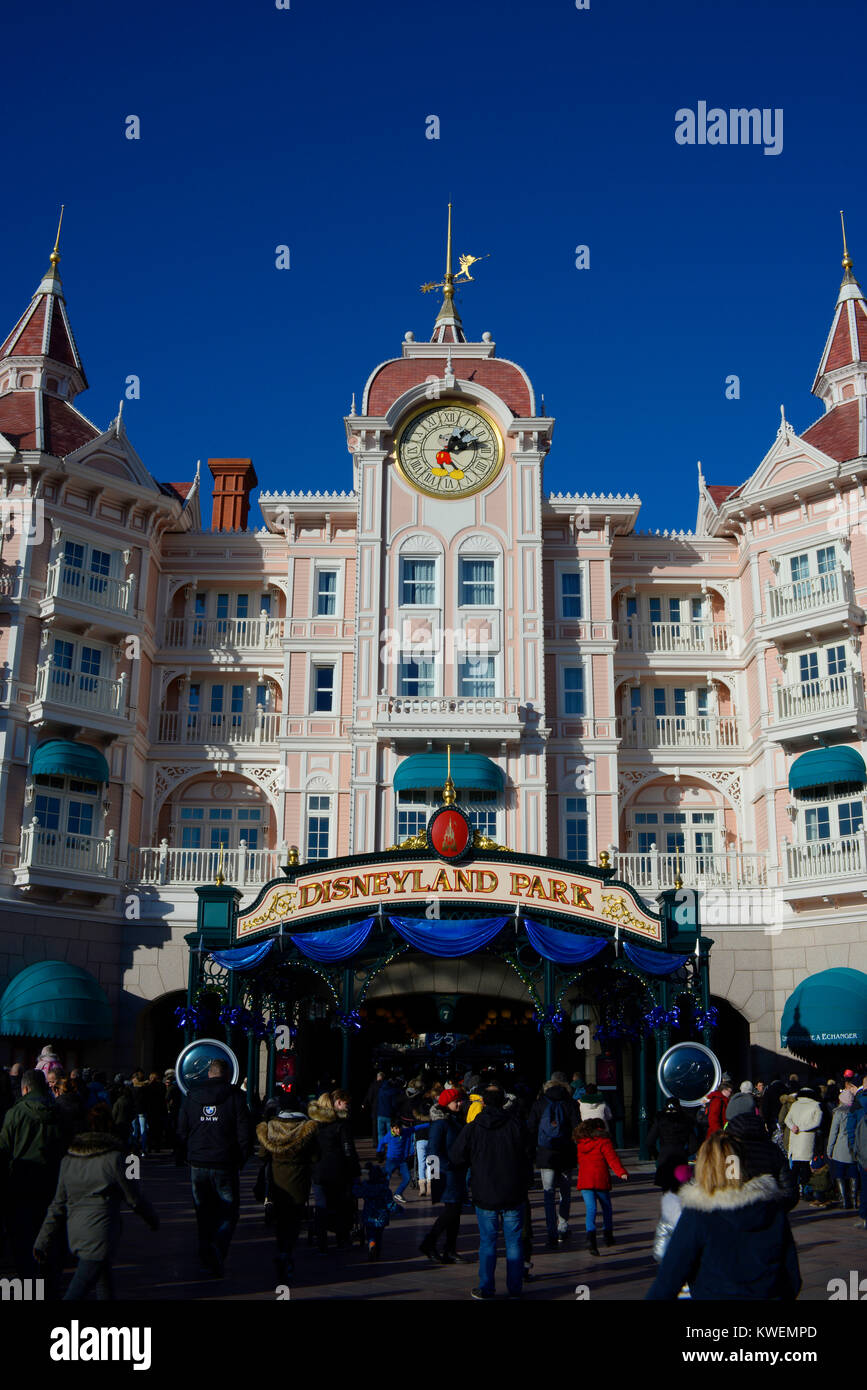 Entrance To Disneyland Paris High Resolution Stock Photography and ...
