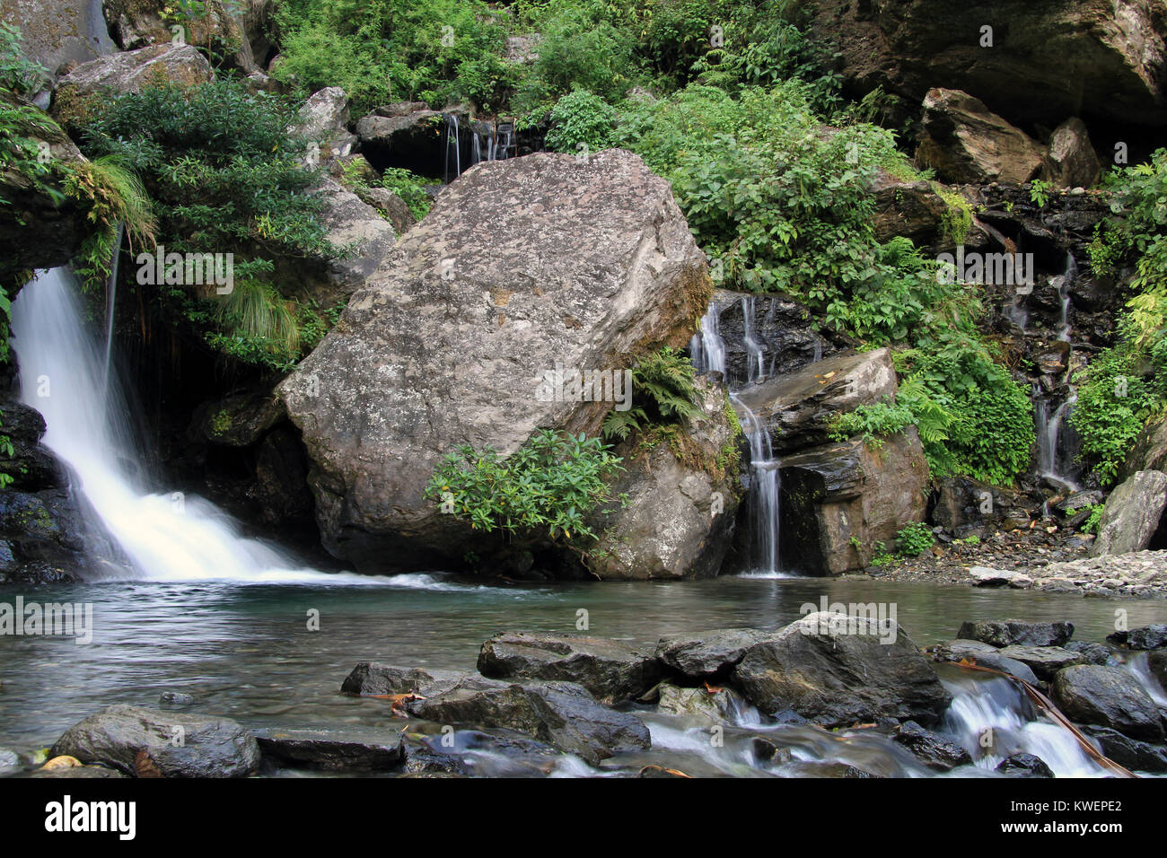 Nepal waterfalls hi-res stock photography and images - Alamy