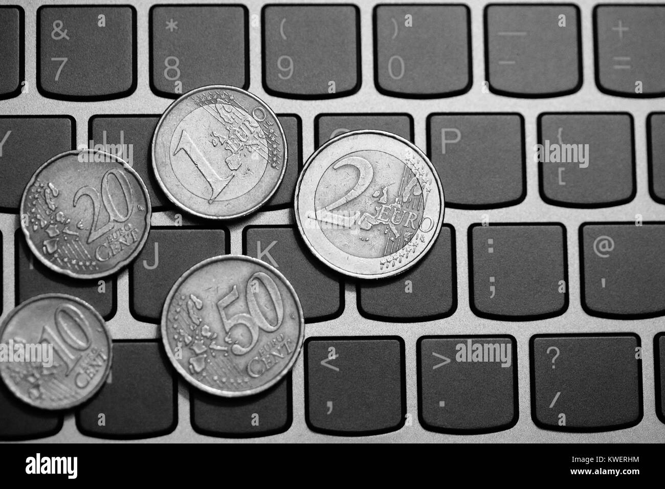 Business intelligence on keyboard Black and White Stock Photos & Images ...