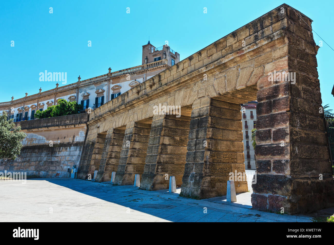 Porta Felice a monumental city gate of Palermo, Sicily, Italy Stock ...