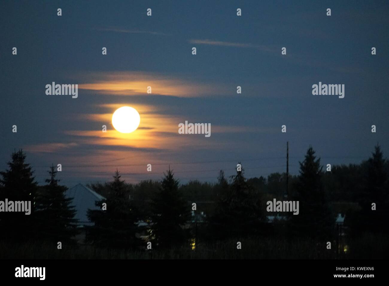 The blue moon diamond hi-res stock photography and images - Alamy