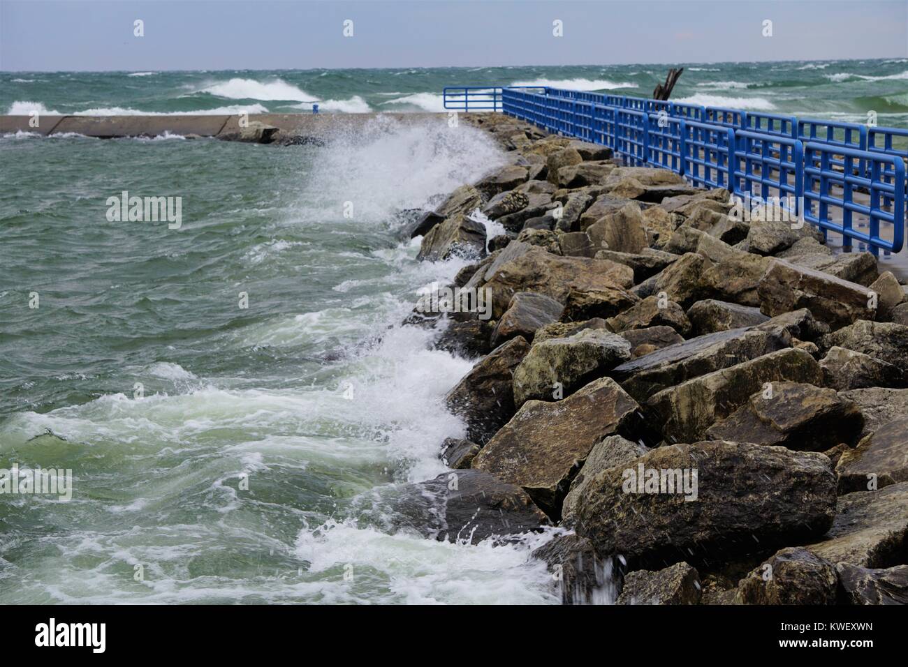 Pier water rough hi-res stock photography and images - Alamy