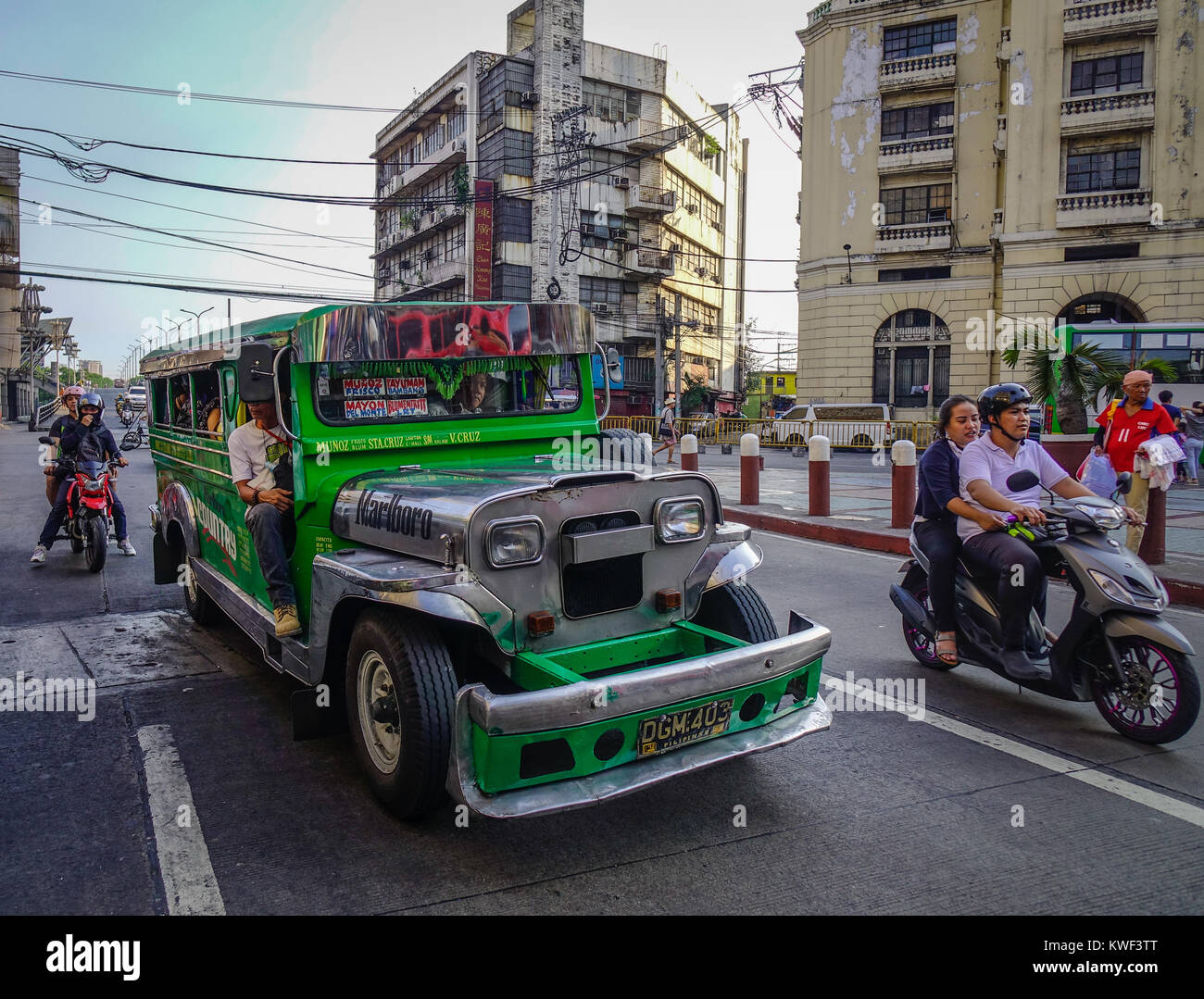Jeepneys on manila street hi-res stock photography and images - Alamy