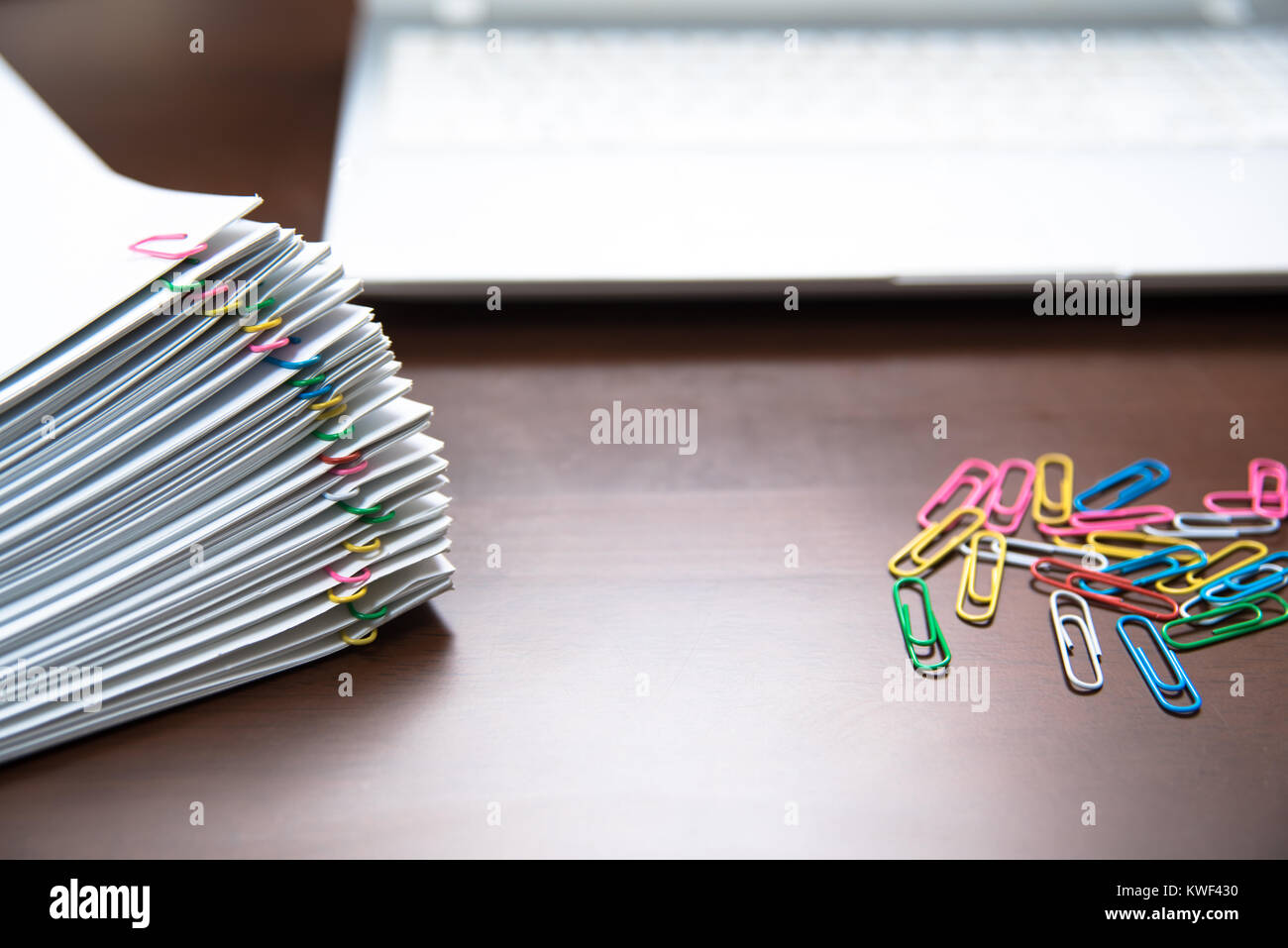 Pile of paper hi-res stock photography and images - Alamy