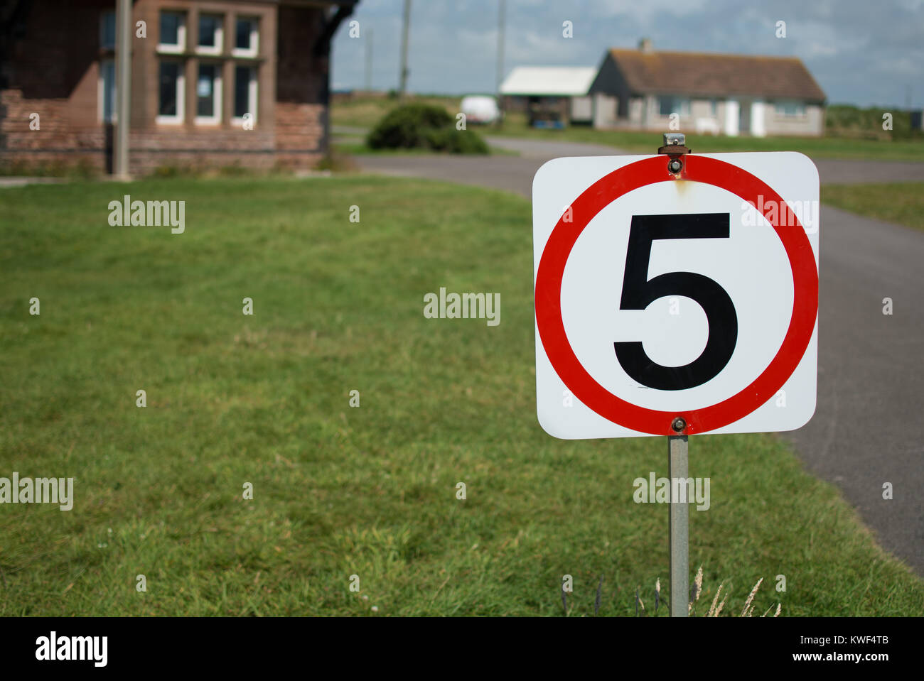5 km sign hi-res stock photography and images - Alamy