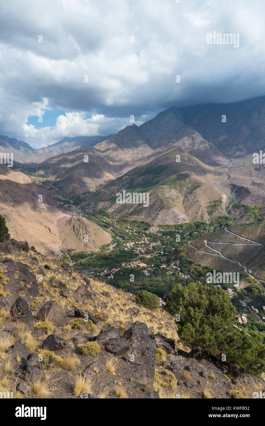 Adrar mountains hi-res stock photography and images - Alamy