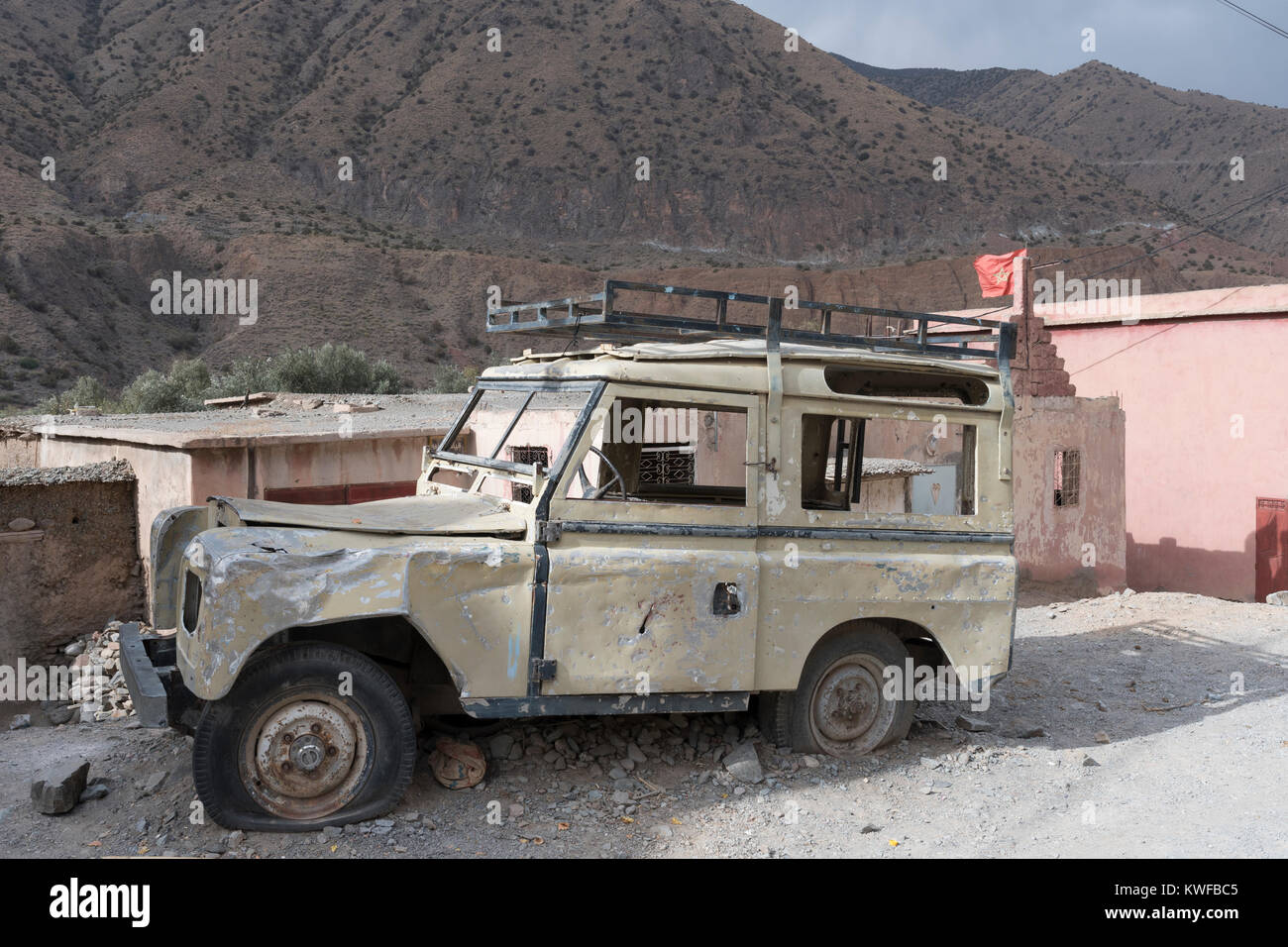 Abandoned Land Rover Defender given monument status on Tizi n Test ...