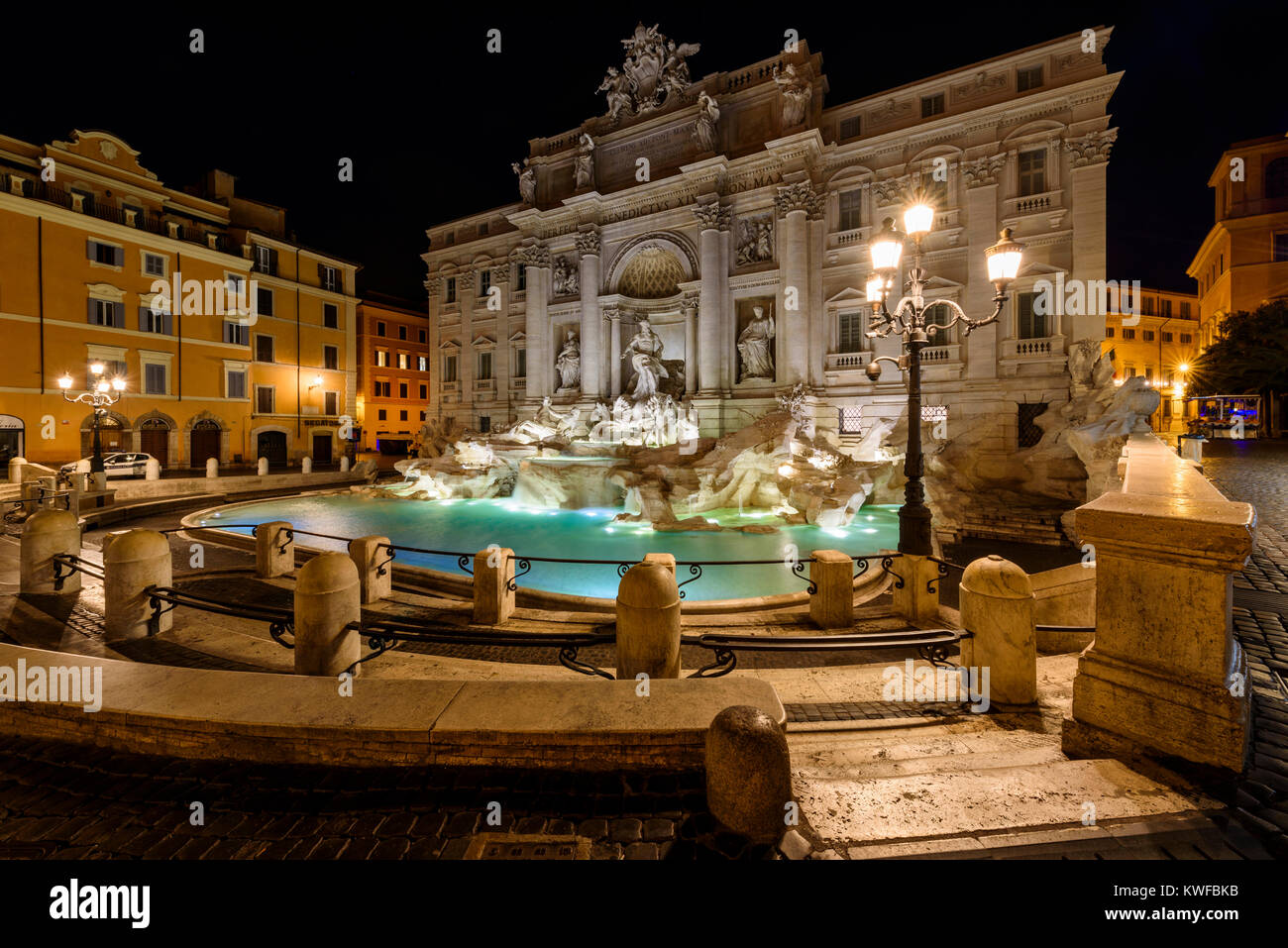 Night view of Trevi Fountain, Rome, Lazio, Italy Stock Photo - Alamy
