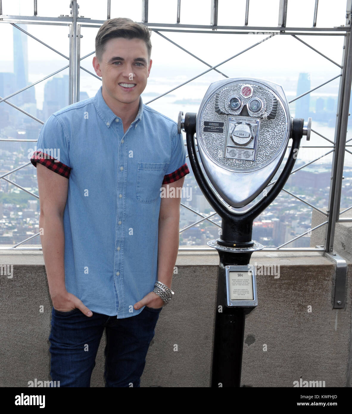 Jesse Mccartney In Technicolor Tour