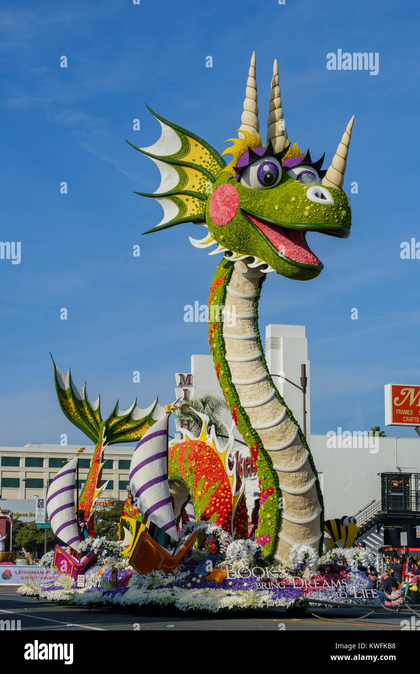 Dragon float hi-res stock photography and images - Alamy