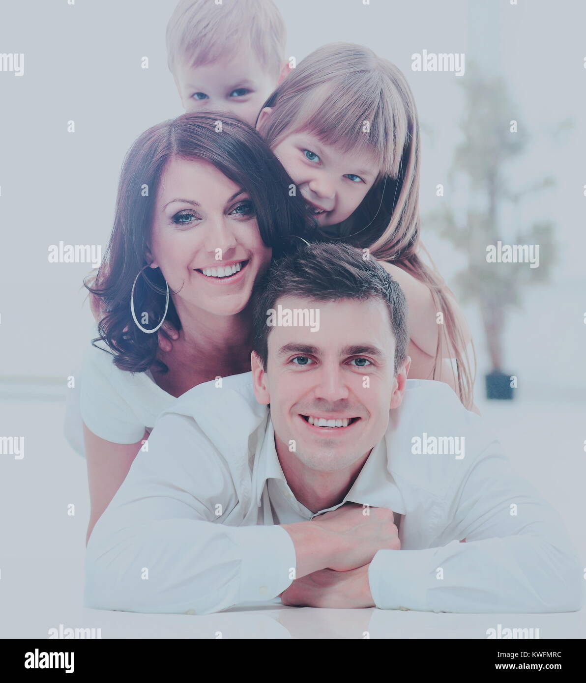 smiling happy family Stock Photo - Alamy