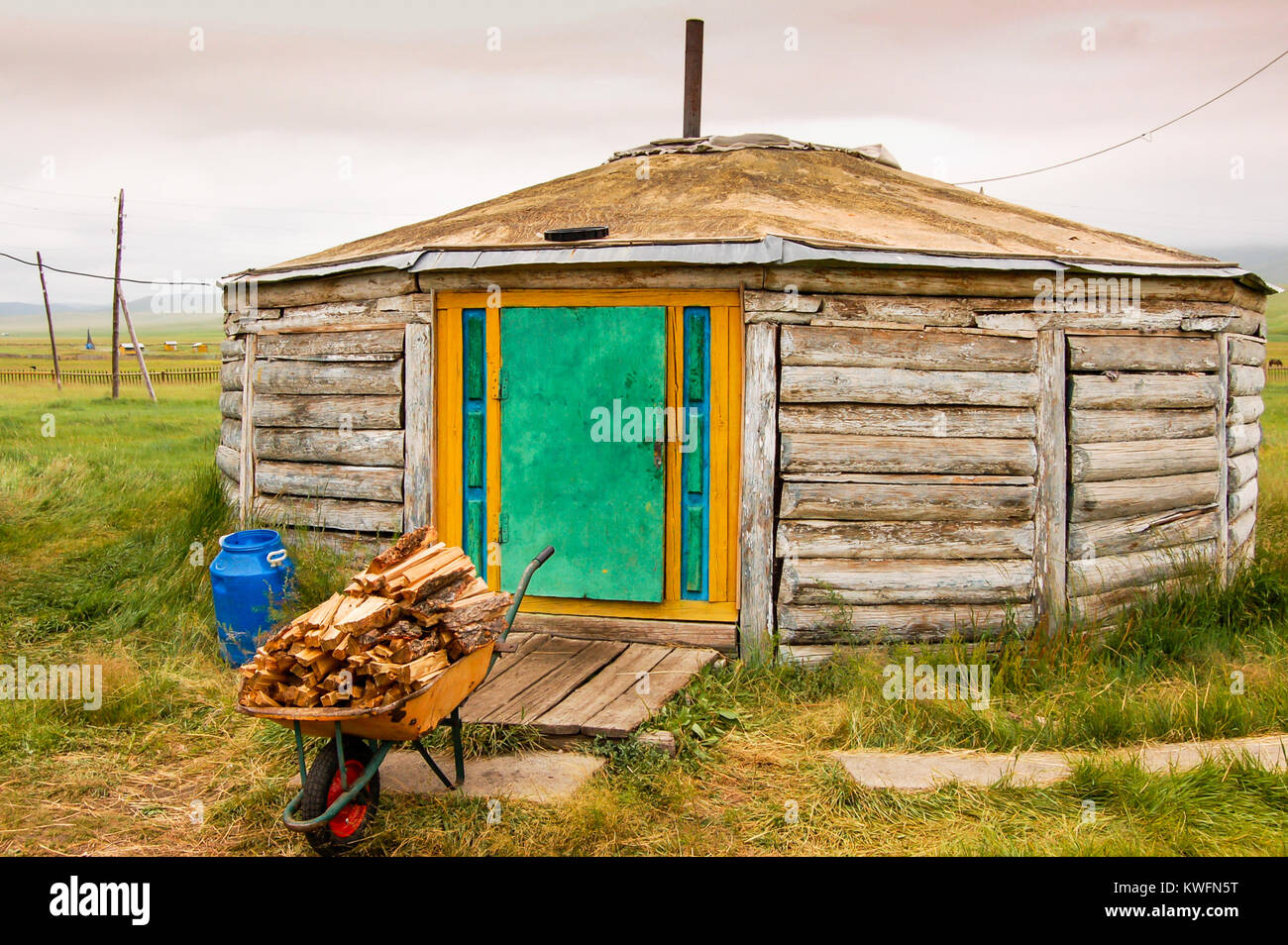 Mongolian house hi-res stock photography and images - Alamy