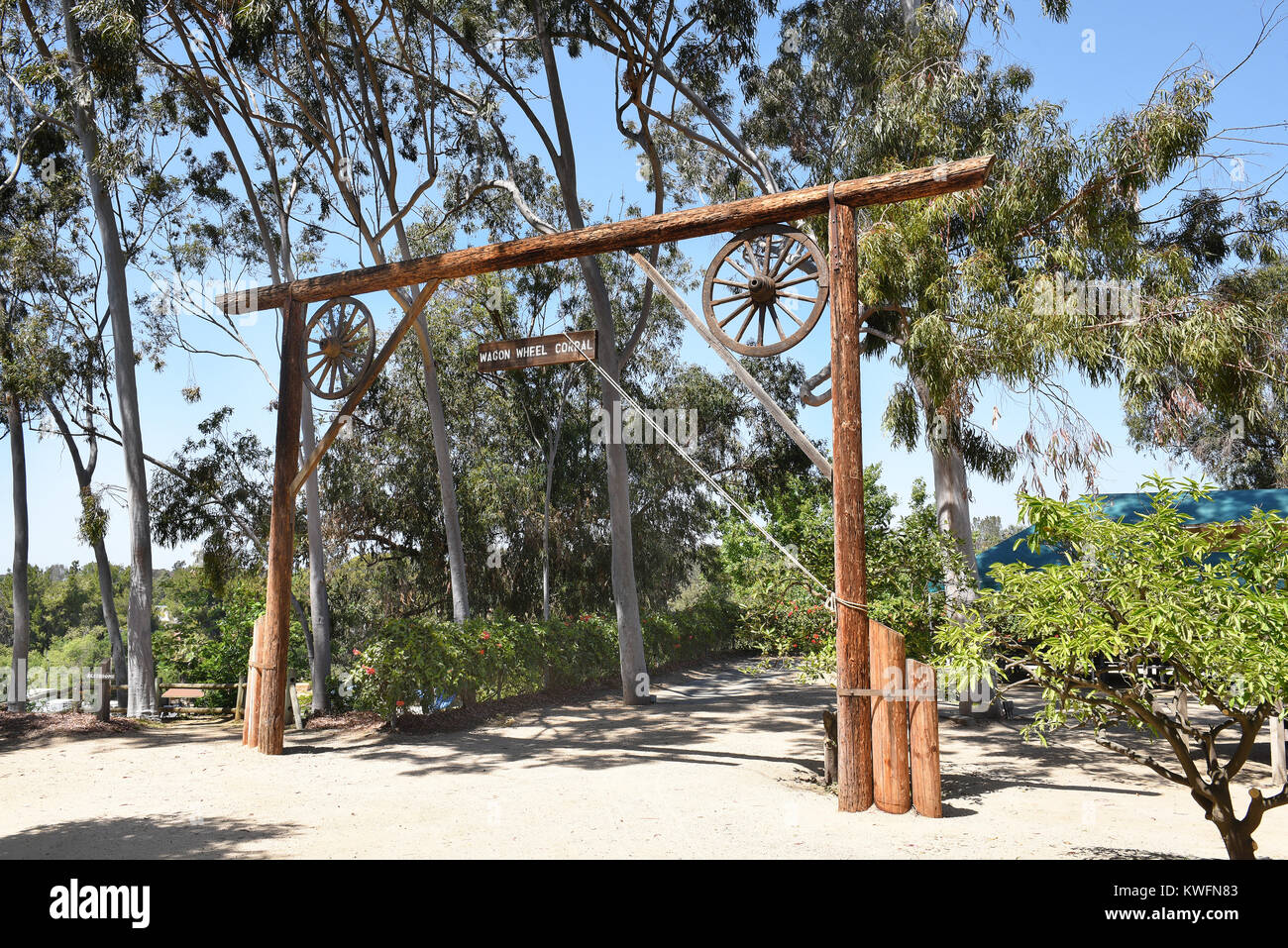 Wagon wheel corral hi-res stock photography and images - Alamy