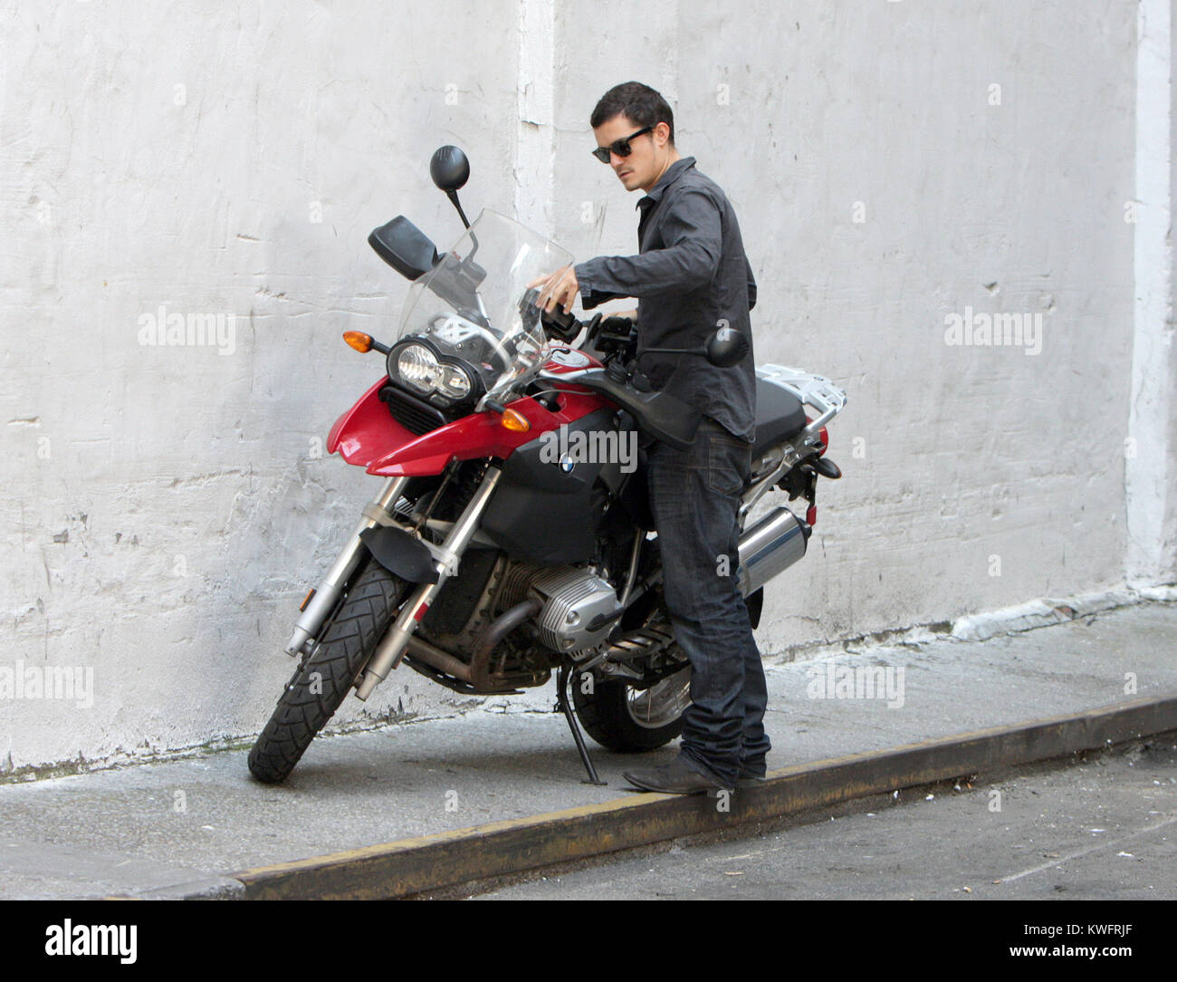 Orlando bloom and his motorcycle hi-res stock photography and images ...