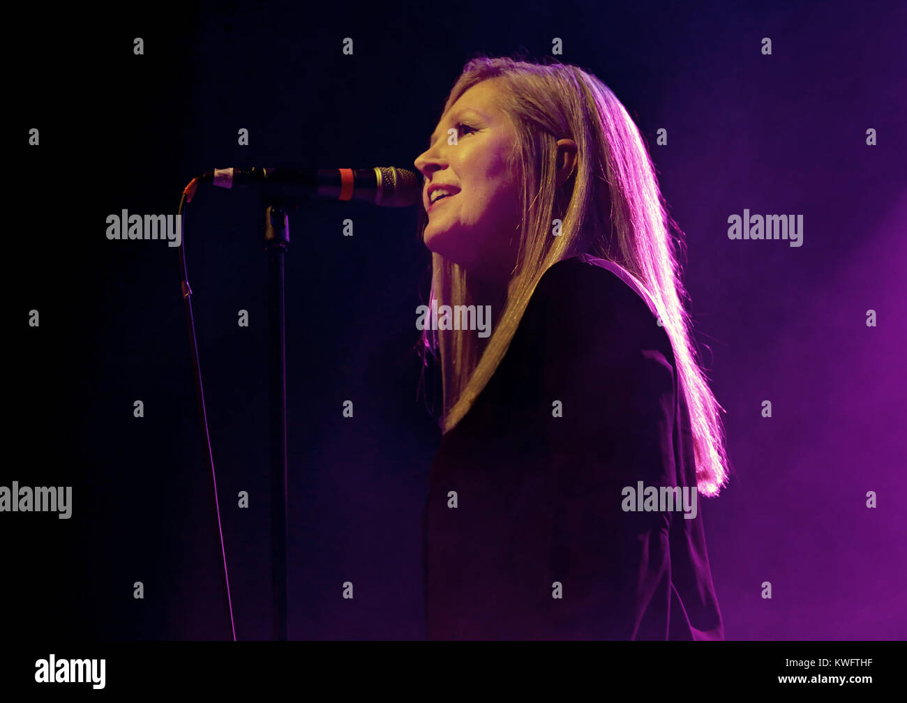 Sarah cracknell 2017 hi-res stock photography and images - Alamy