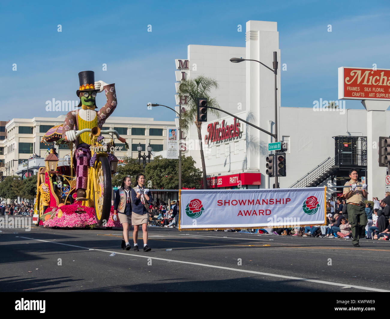 Pasadena, JAN 1: Big fun man riding bicycle, Showmanship Award float in ...