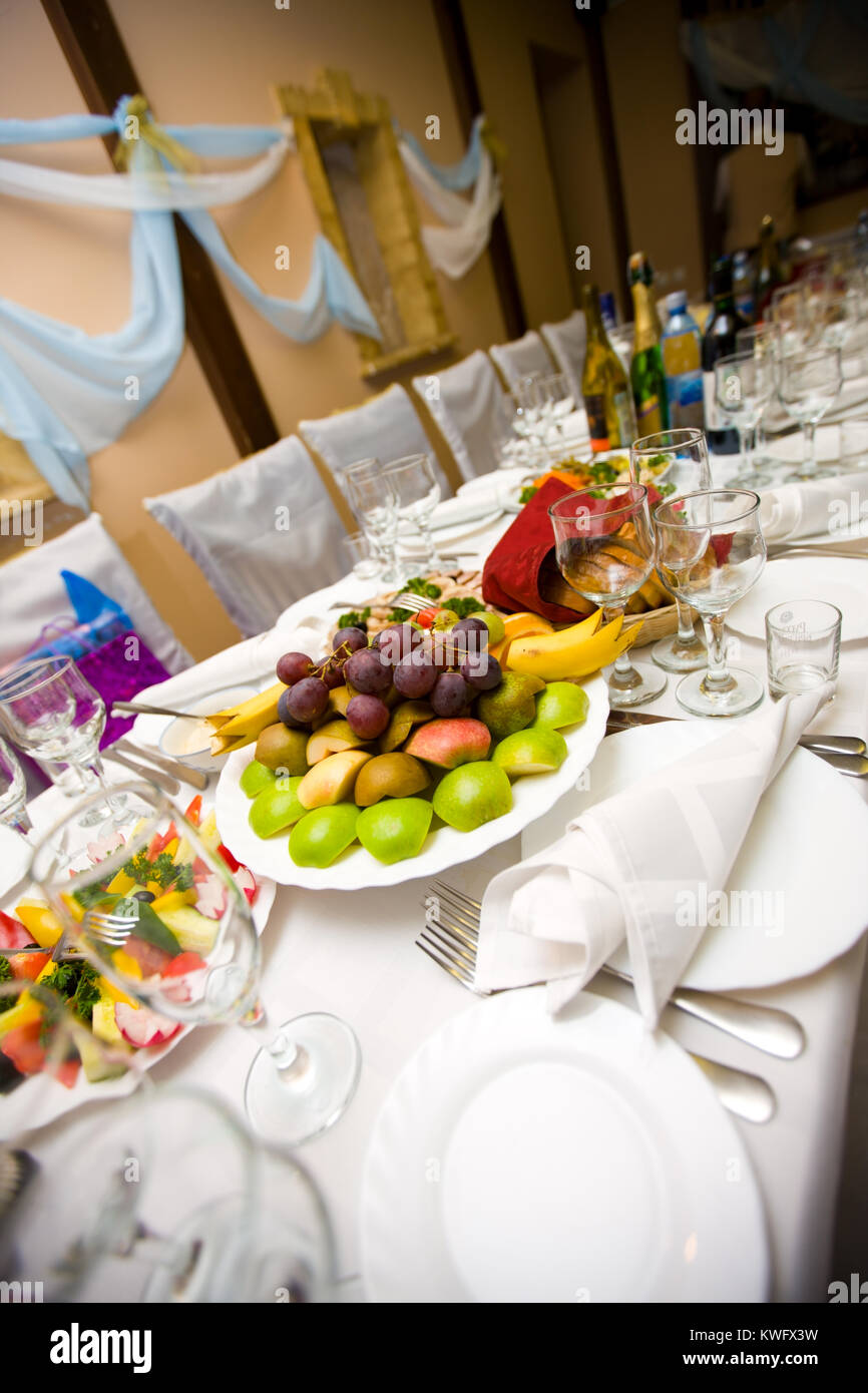 Cafe table with plenty of food on it Stock Photo - Alamy