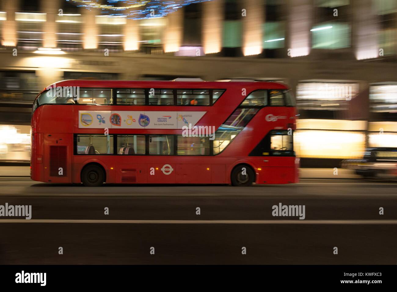 Buses at night hi-res stock photography and images - Alamy