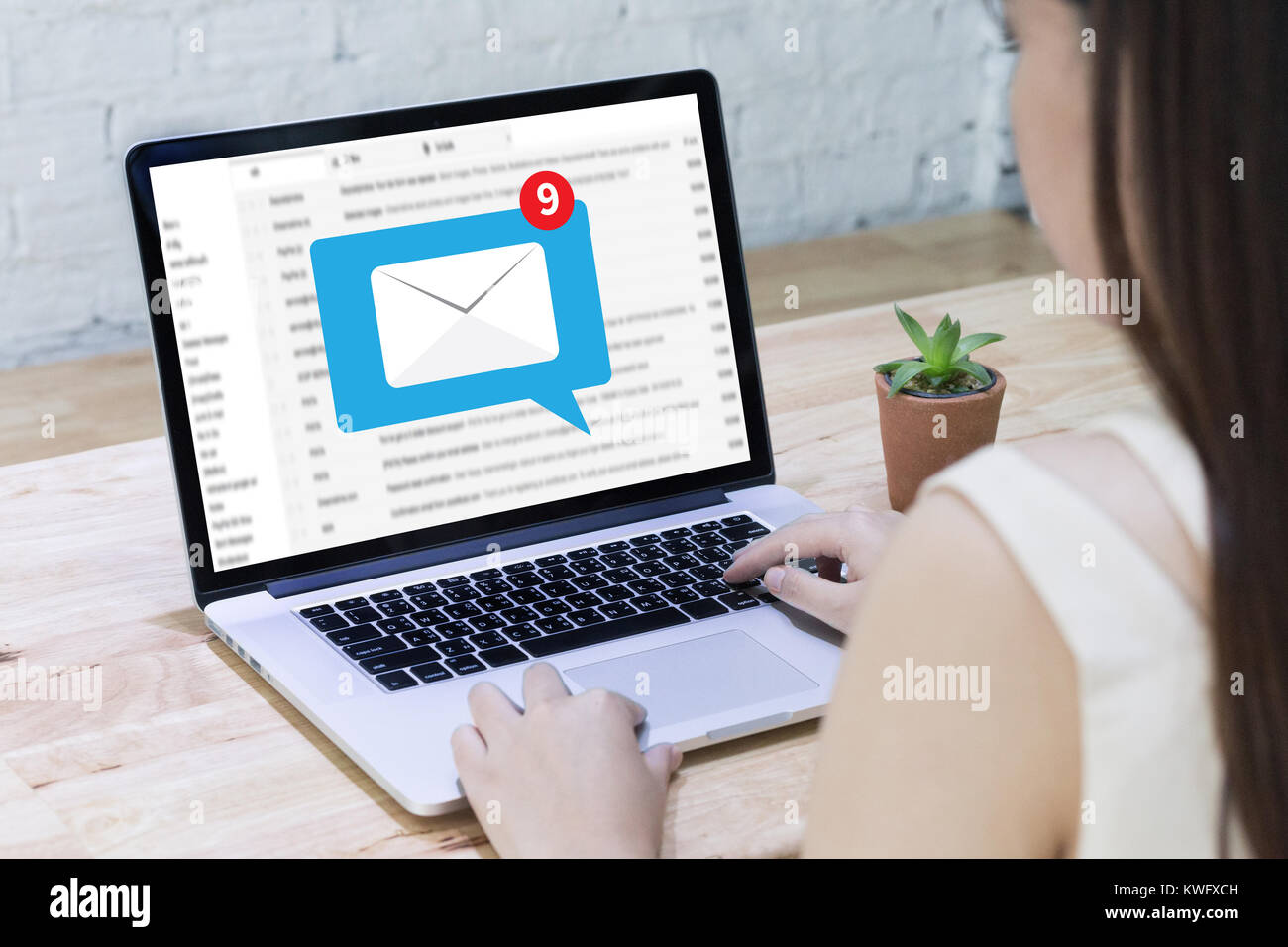 Mail Communication Connection message to mailing contacts phone Global ...