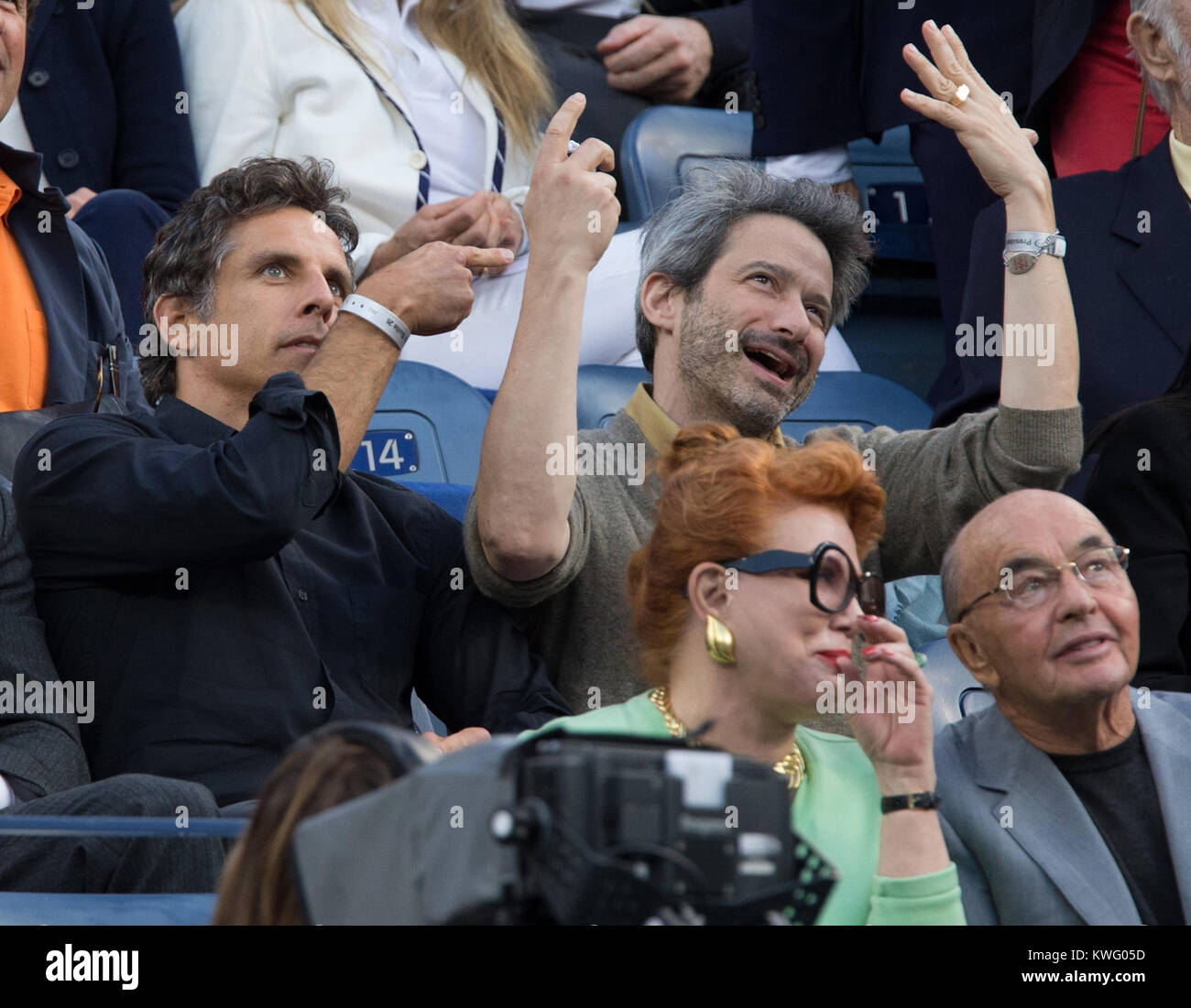NEW YORK, NY - SEPTEMBER 09: Ben Stiller Sally Jesse Raphael watches ...
