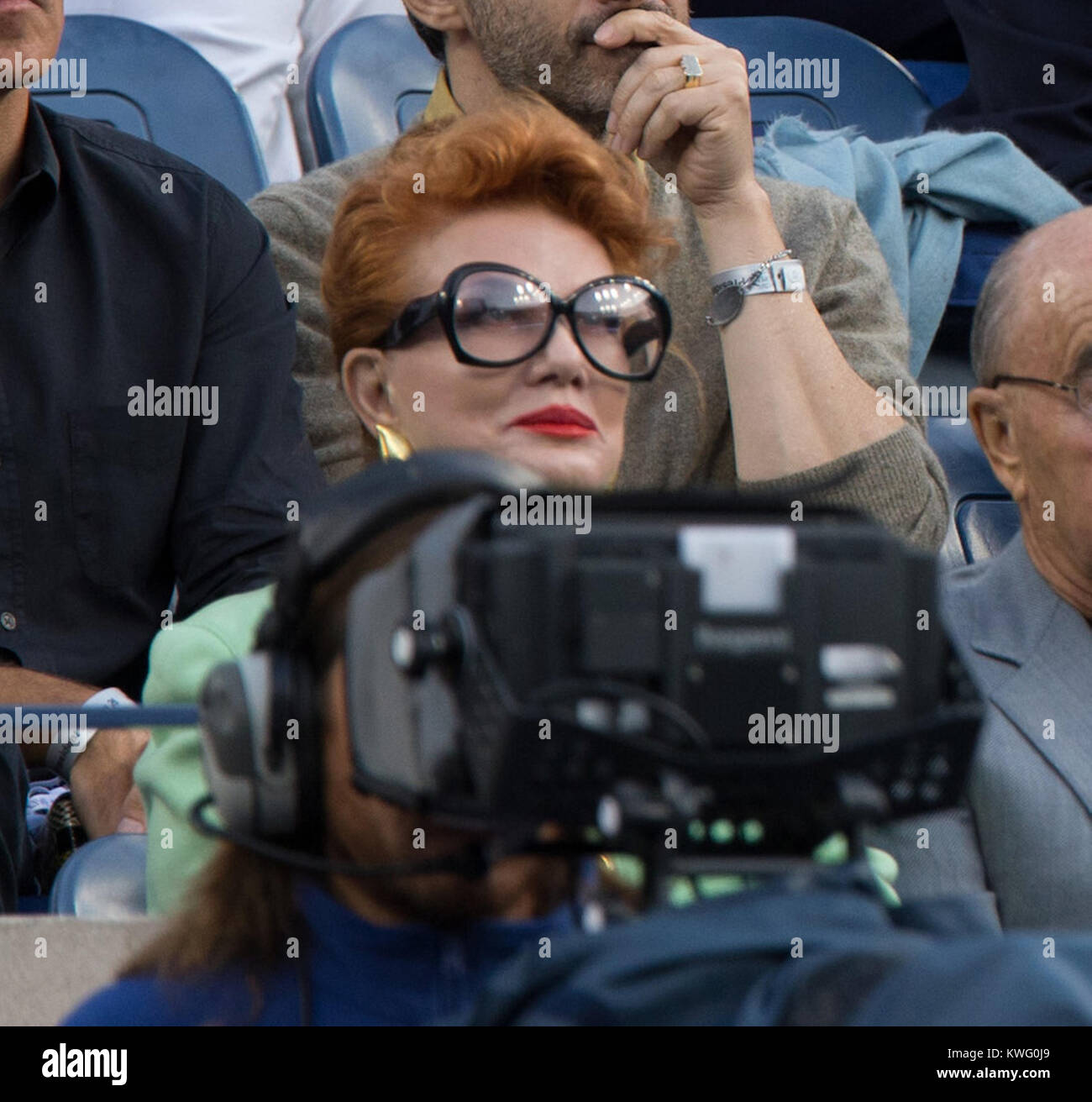 NEW YORK, NY - SEPTEMBER 09: Sally Jesse Raphael watches the men's ...