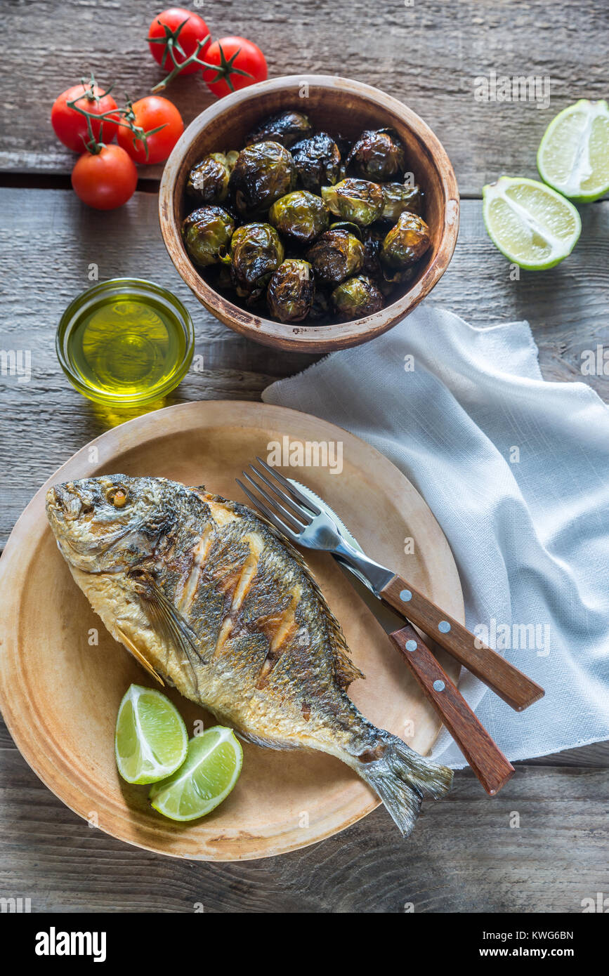 Dorade Royale Fish Stock Photo - Alamy