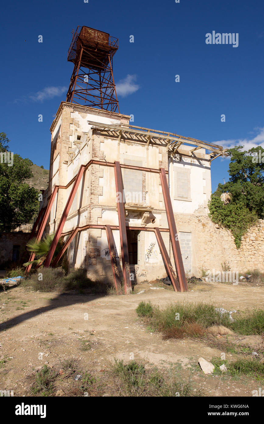 Derelict water tower hi-res stock photography and images - Alamy