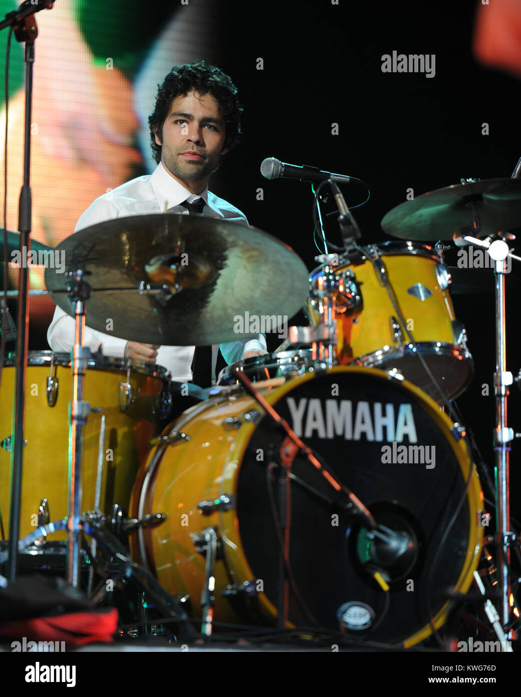 MIAMI BEACH, FL - JANUARY 02: The Honey Brothers (featuring Adrian ...
