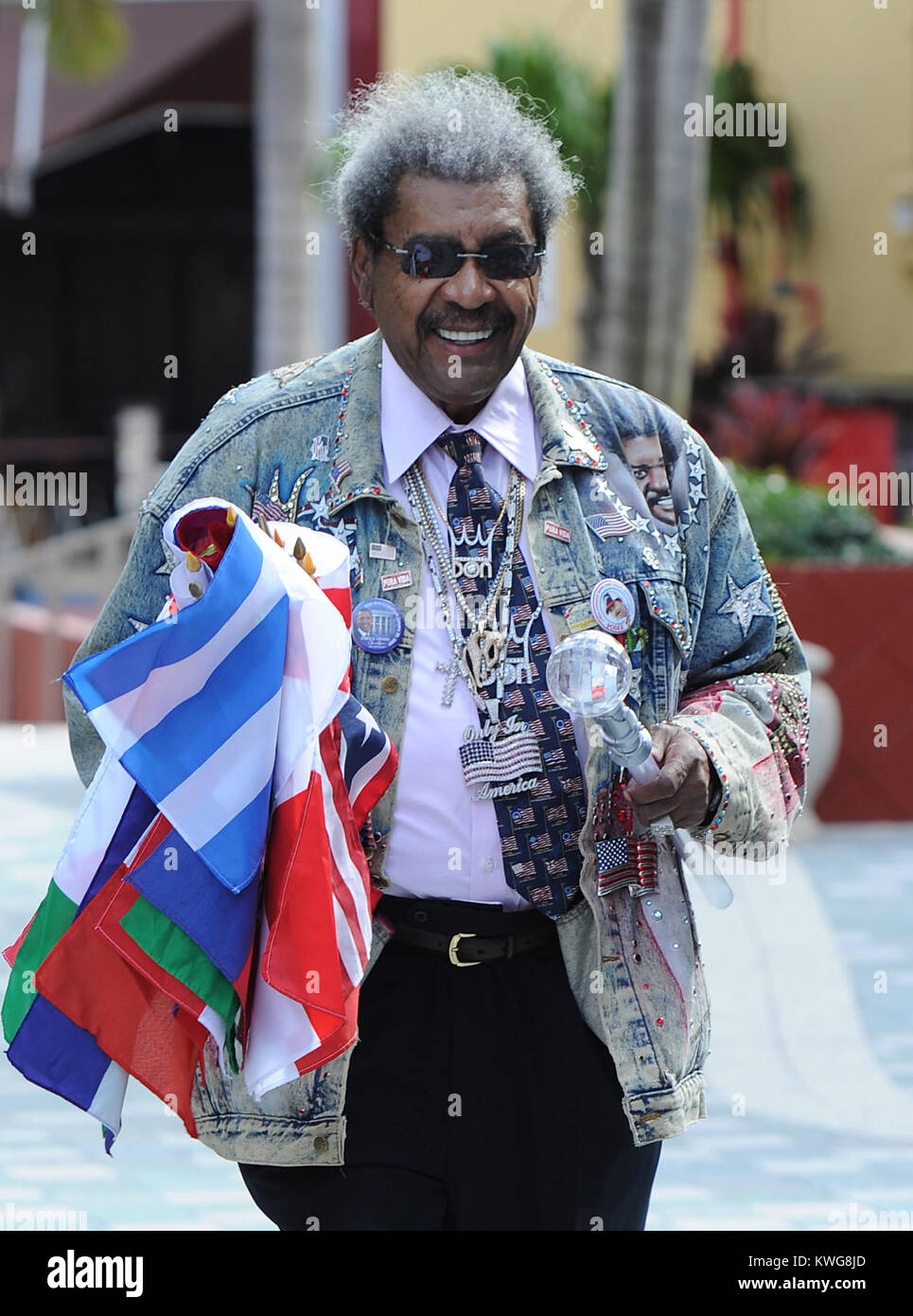 HOLLYWOOD FL - OCTOBER 5: Boxing promoter Don King attends a press ...