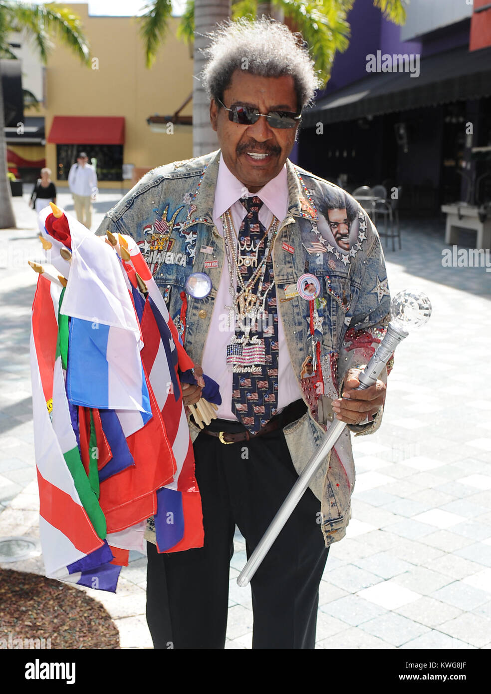 HOLLYWOOD FL - OCTOBER 5: Boxing promoter Don King attends a press ...