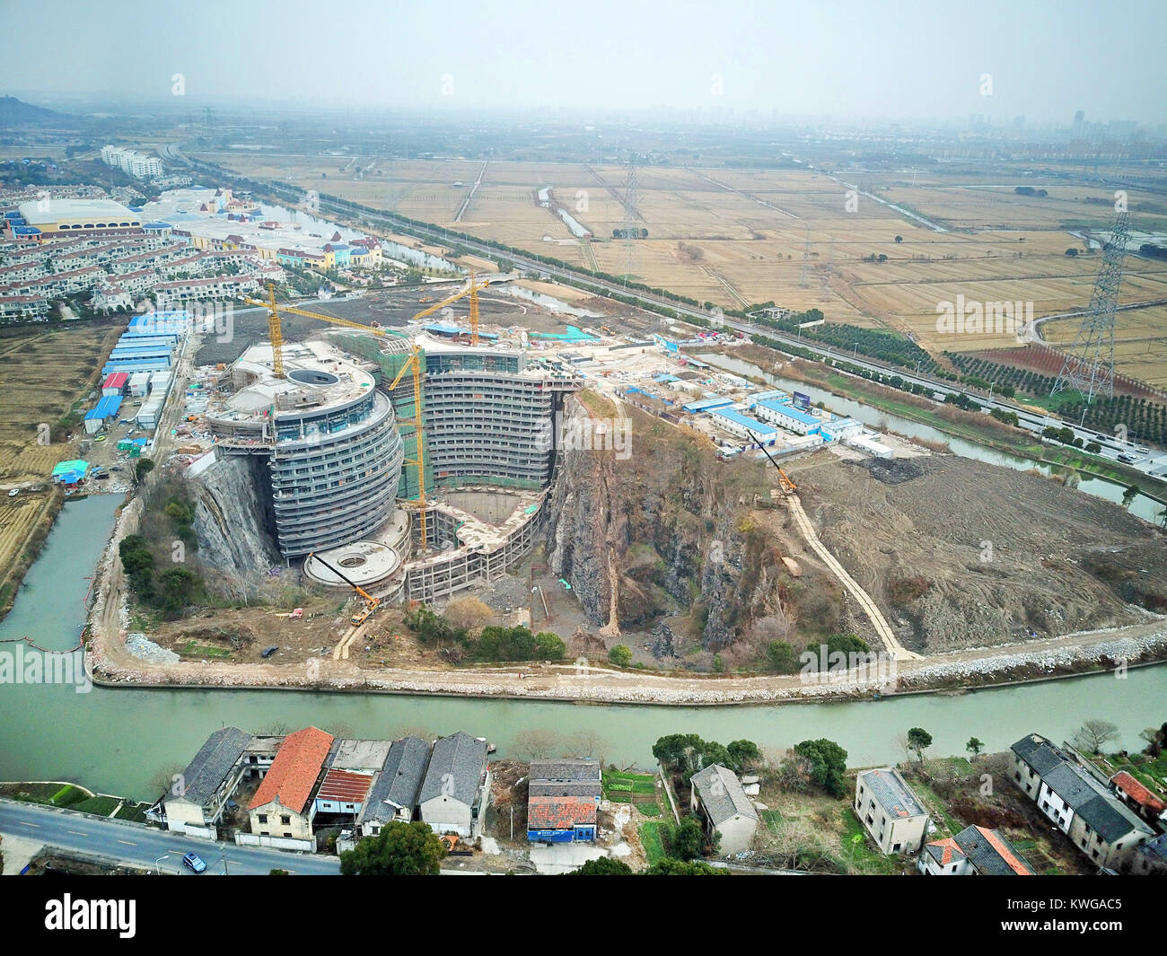 Shanghai wonderland hi-res stock photography and images - Alamy