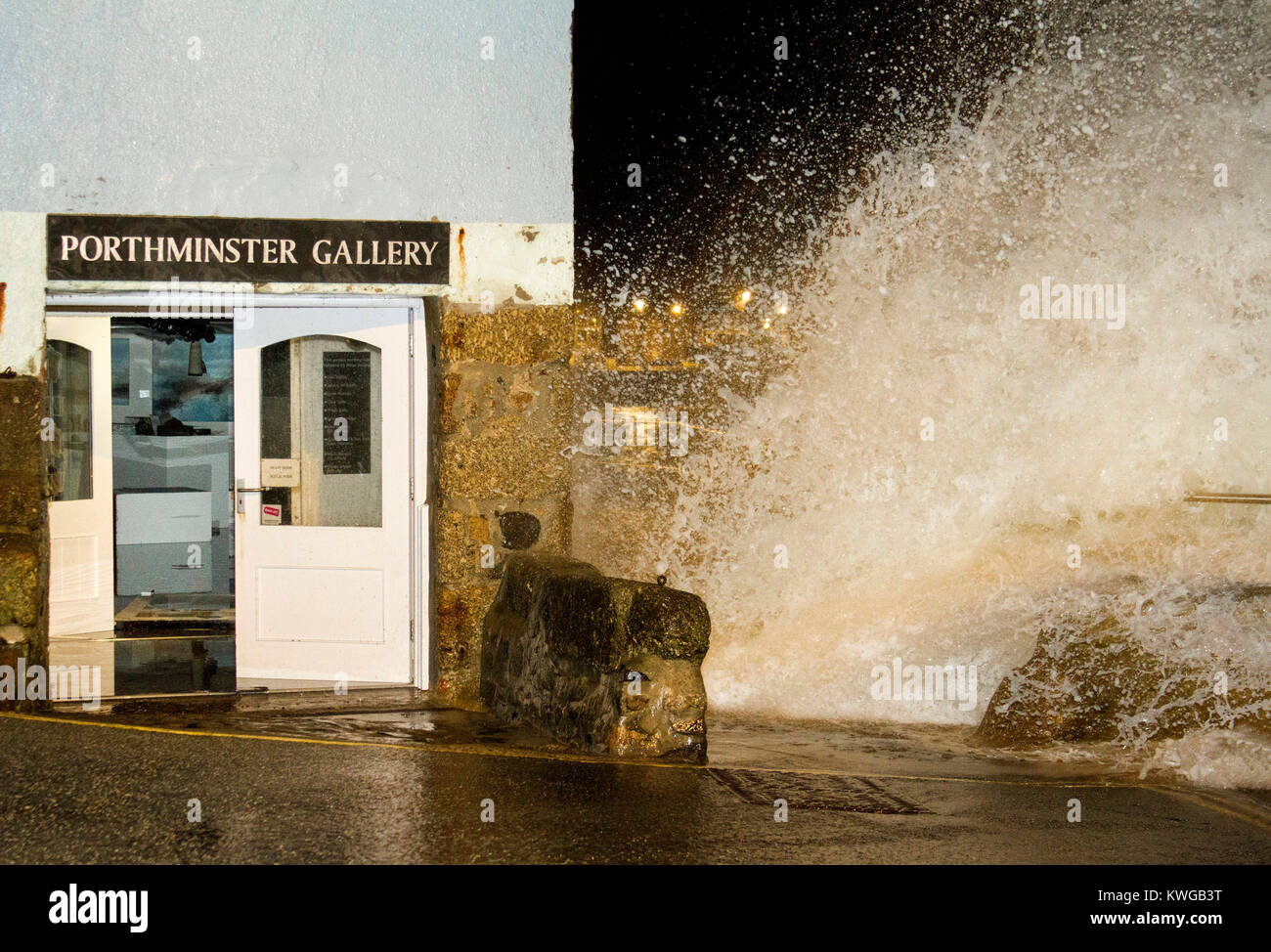 St Ives, Cornwall, UK. 3rd Jan, 2018. Giant waves from Storm Eleanor ...