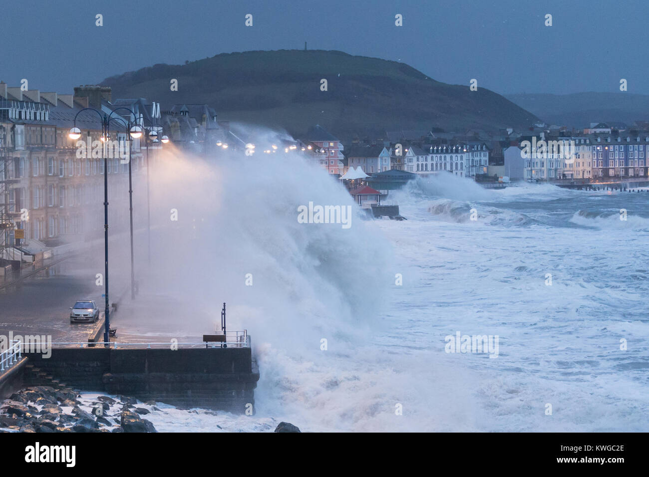 Crashing waves storm town wales hi-res stock photography and images - Alamy