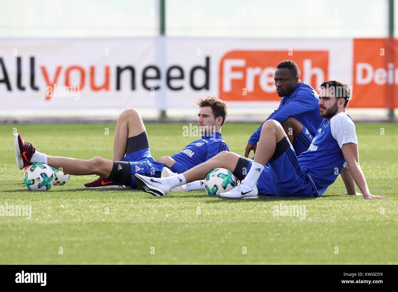 Schalke's Leon Goretzka (L-R), Bernard Tekpetey and Pablo Insua sit on ...