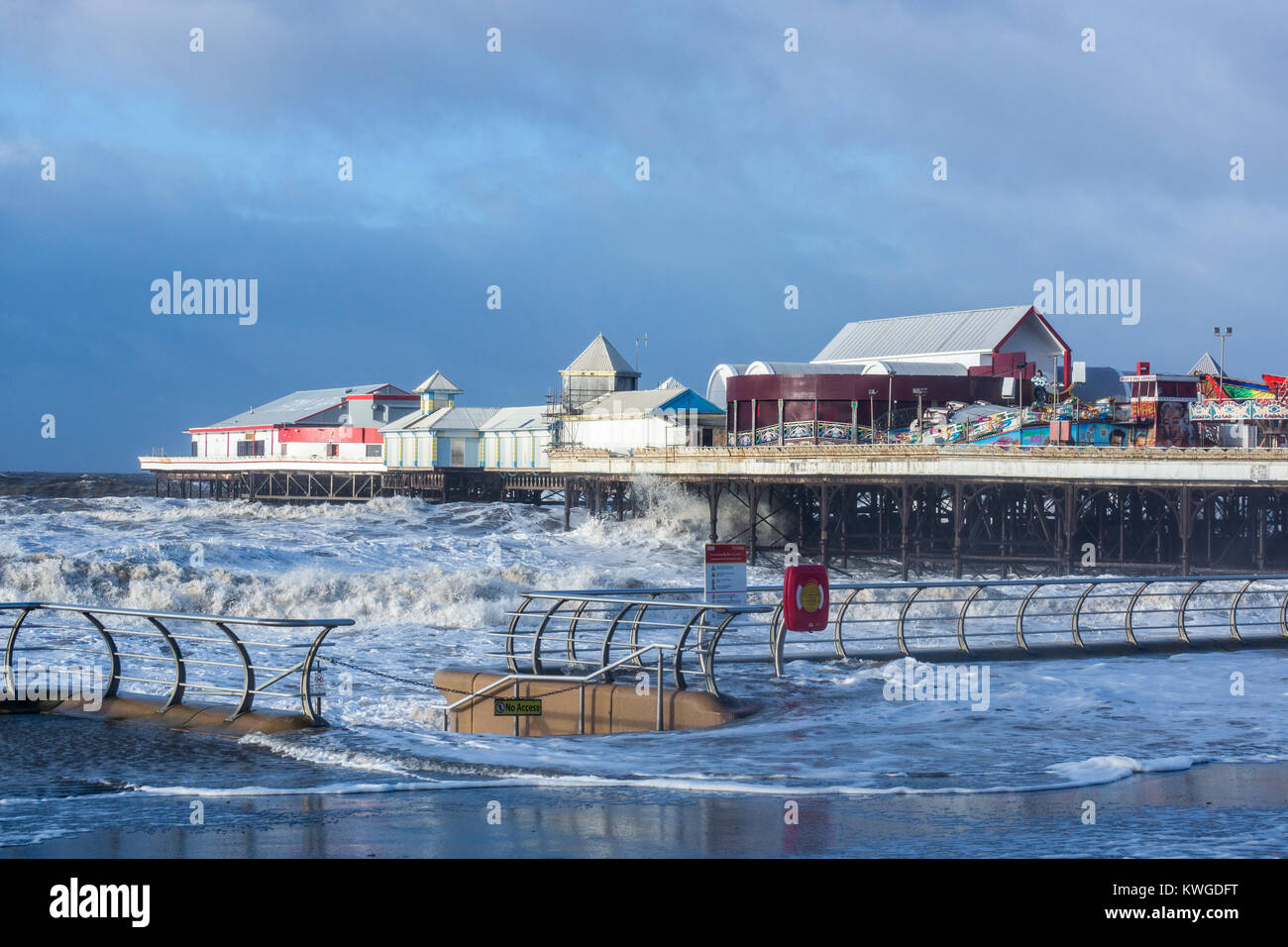 Blackpool, UK. 3rd Jan, 2018. weather news. Storm Eleanor batters the ...