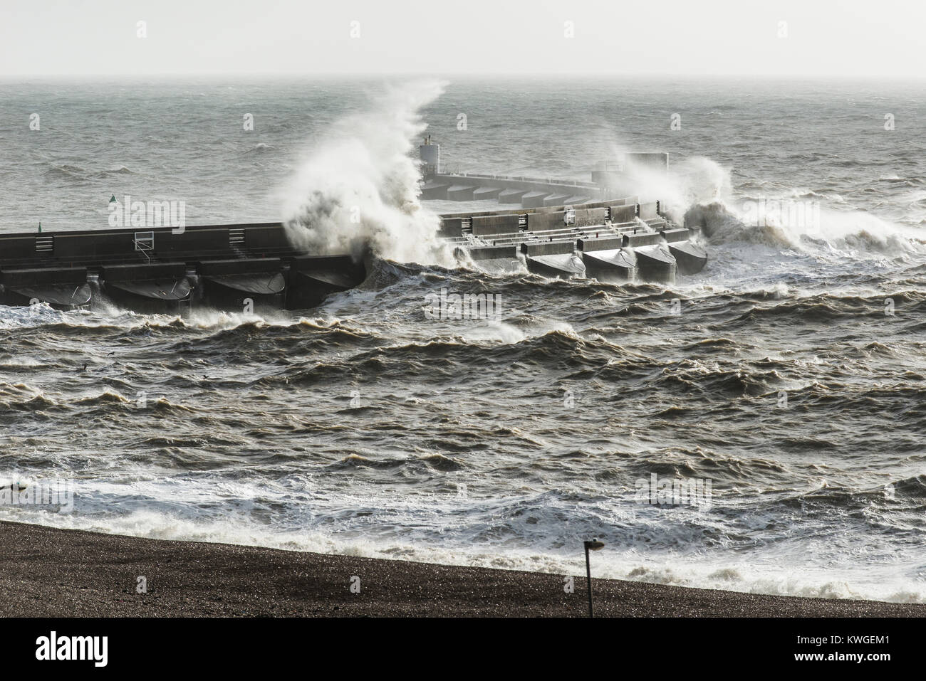 Brighton seafront flooding hi-res stock photography and images - Alamy