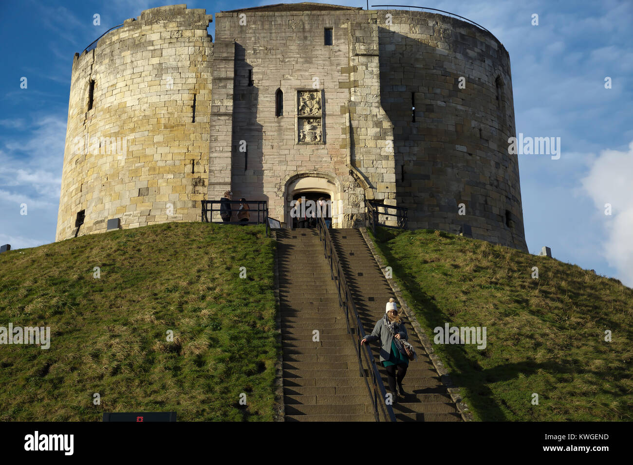 York, UK. 3rd Jan, 2018. Cold and windy in York after storm Eleanor ...