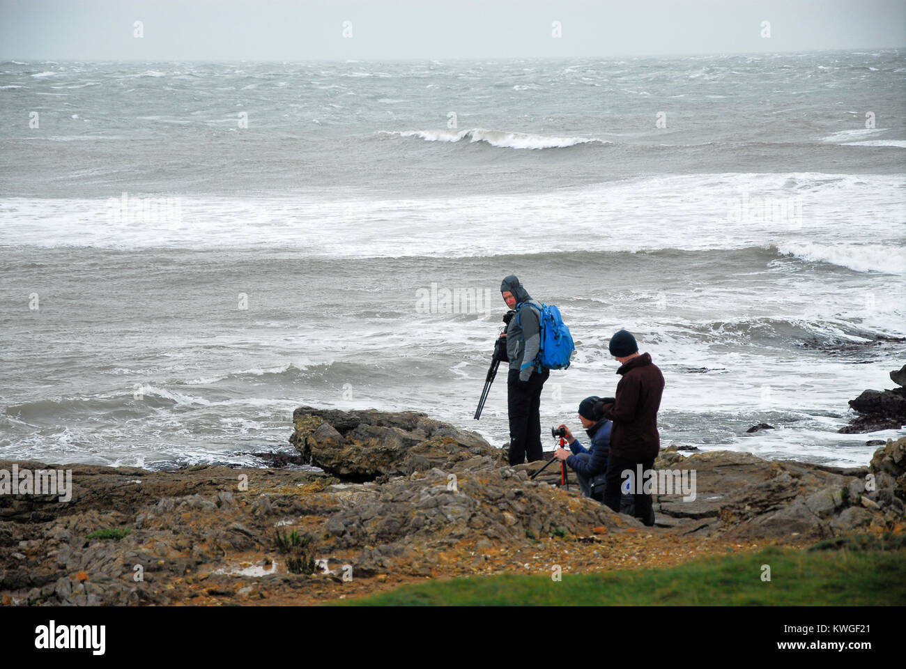 Portland Bill, Dorset. 3rd January 2018 - Photographers set up at rain ...